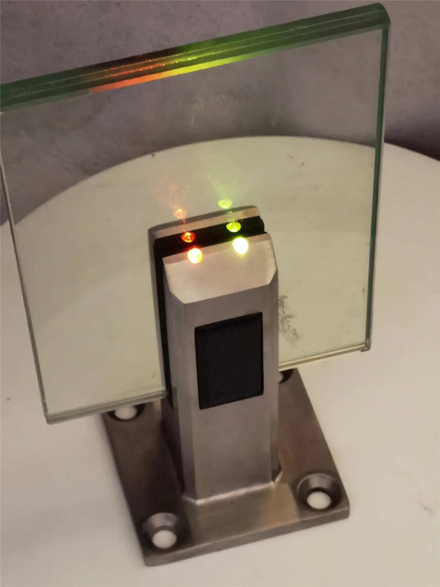 Stainless Steel Glass Clamp Glass Spigots Post Stairs Railing Pool ...