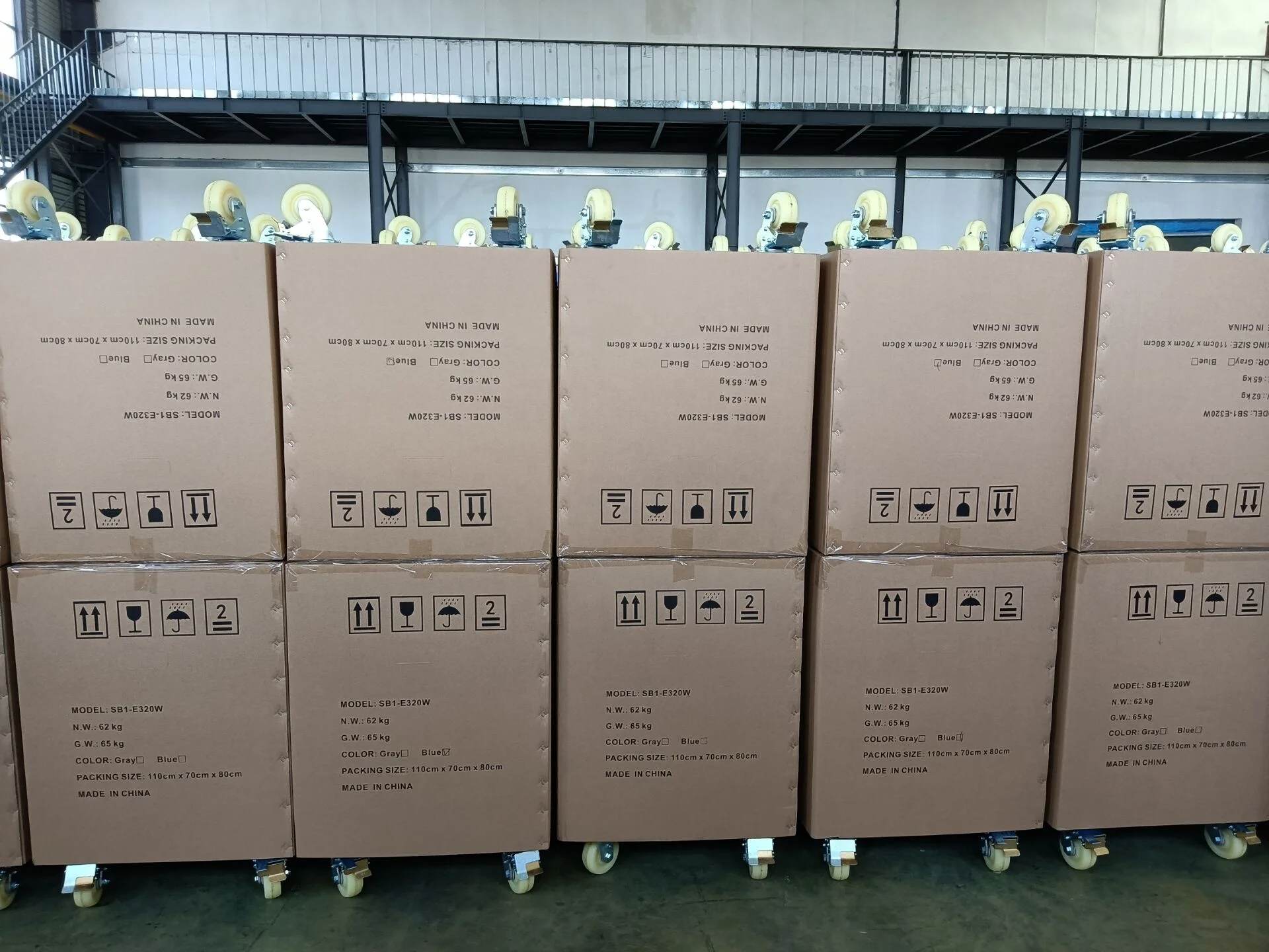 320L Insulated Container for Dry Ice Logistics - Waterproof & Insulated