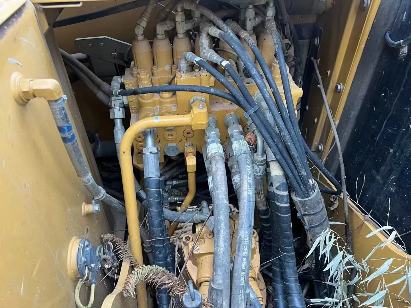 Used Excavators Crawler Excavator Digger Caterpillar Cat 313 13ton ...