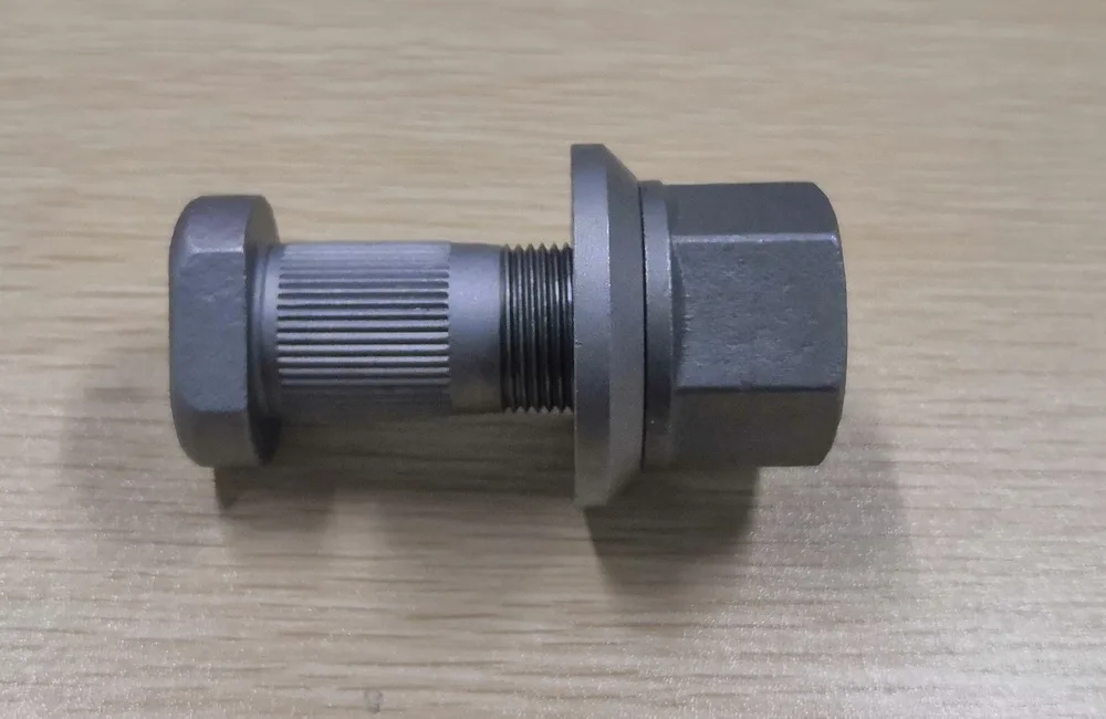 New Superb Quality SAF Wheel Bolt 3302115700 40Cr Material Phosphate ...