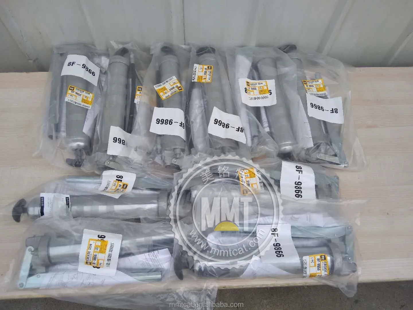 Genuine 8F9866 Manual High-Pressure Grease Gun, Steel Construction ...