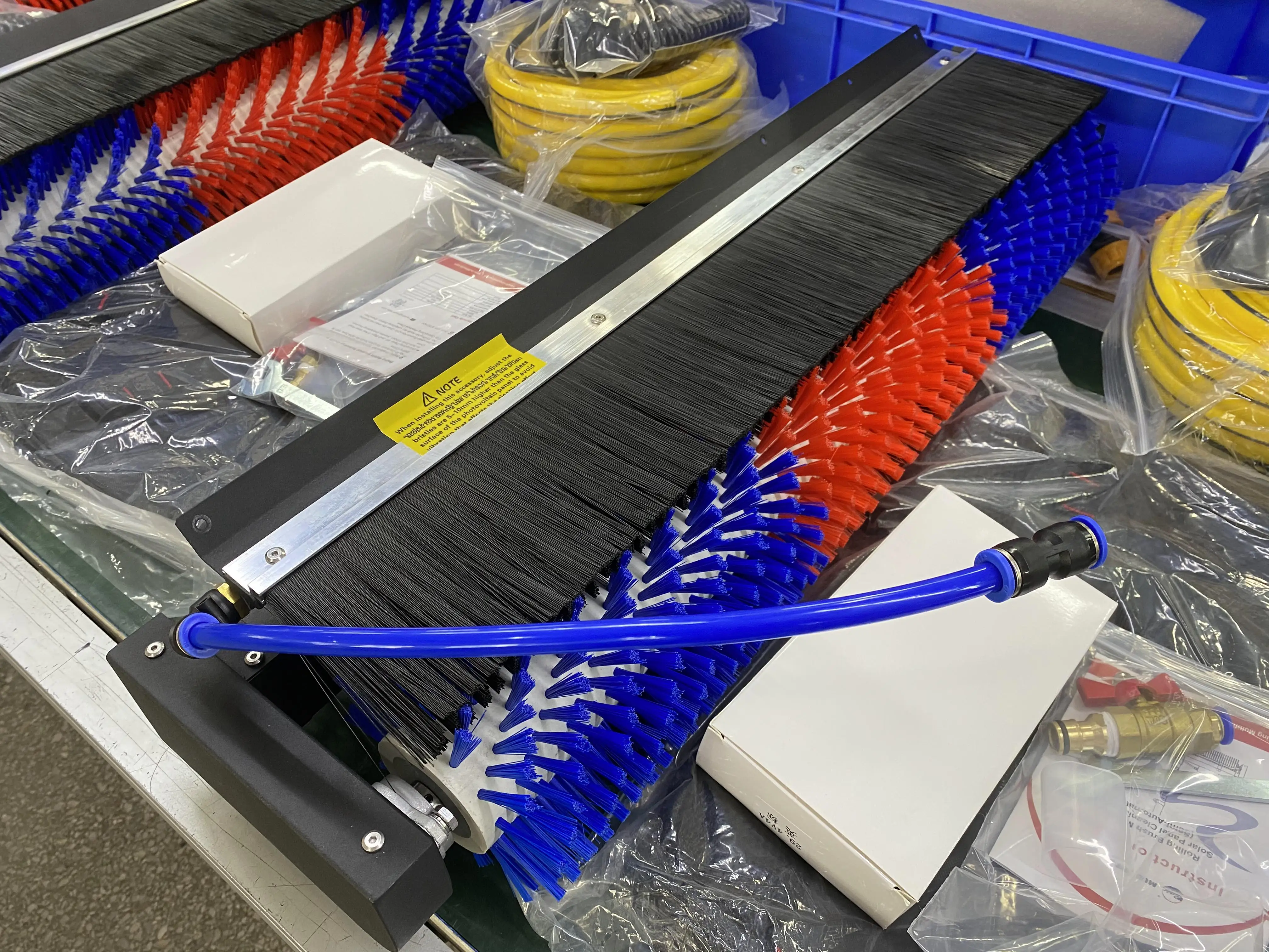 Multift Rolling Solar Panels Cleaning Brush 7.5m Extension Rod with 400 Rpm Efficiency Cleaning ...