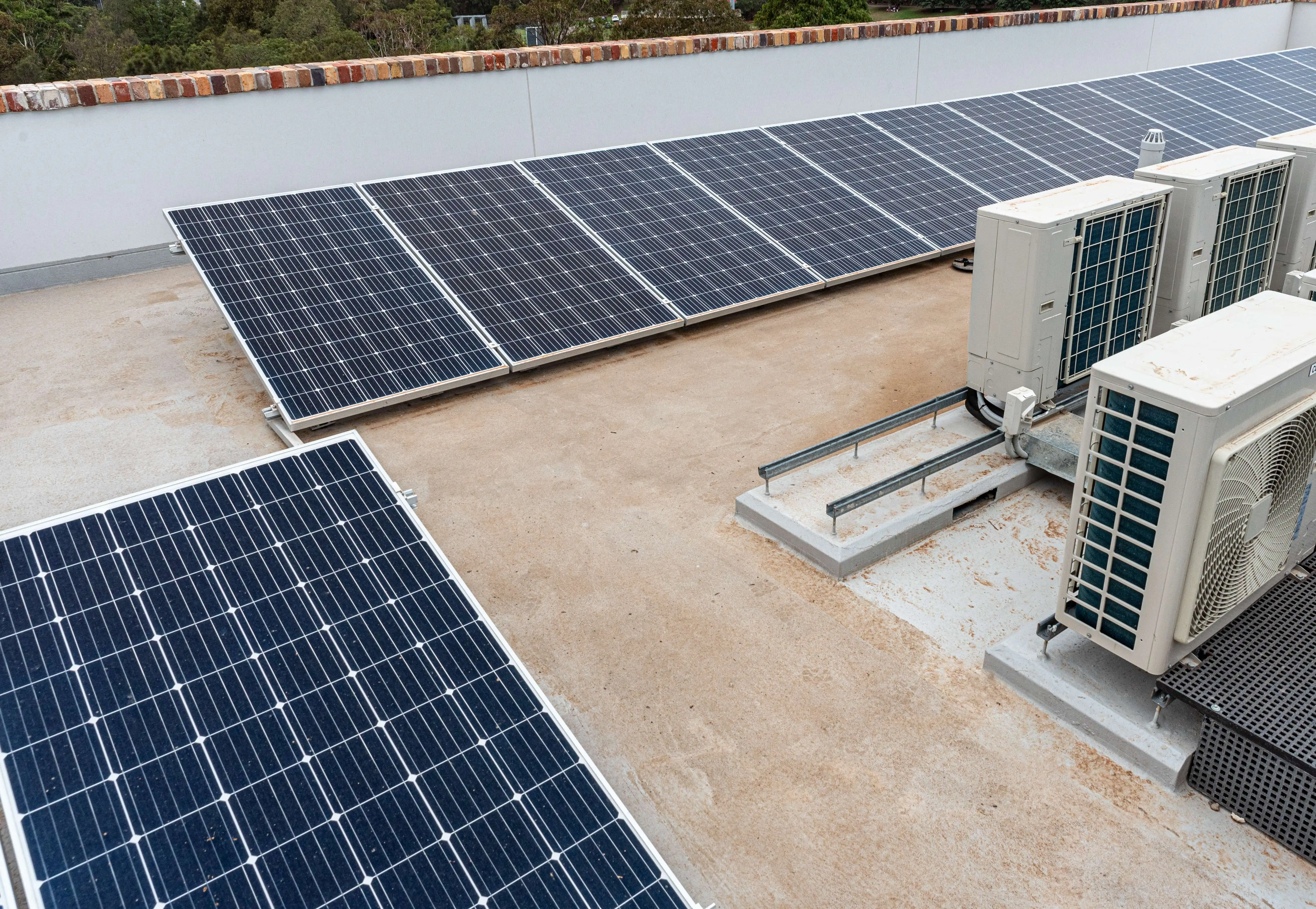 12k Hybrid AC DC Solar Powered Split Air Conditioner