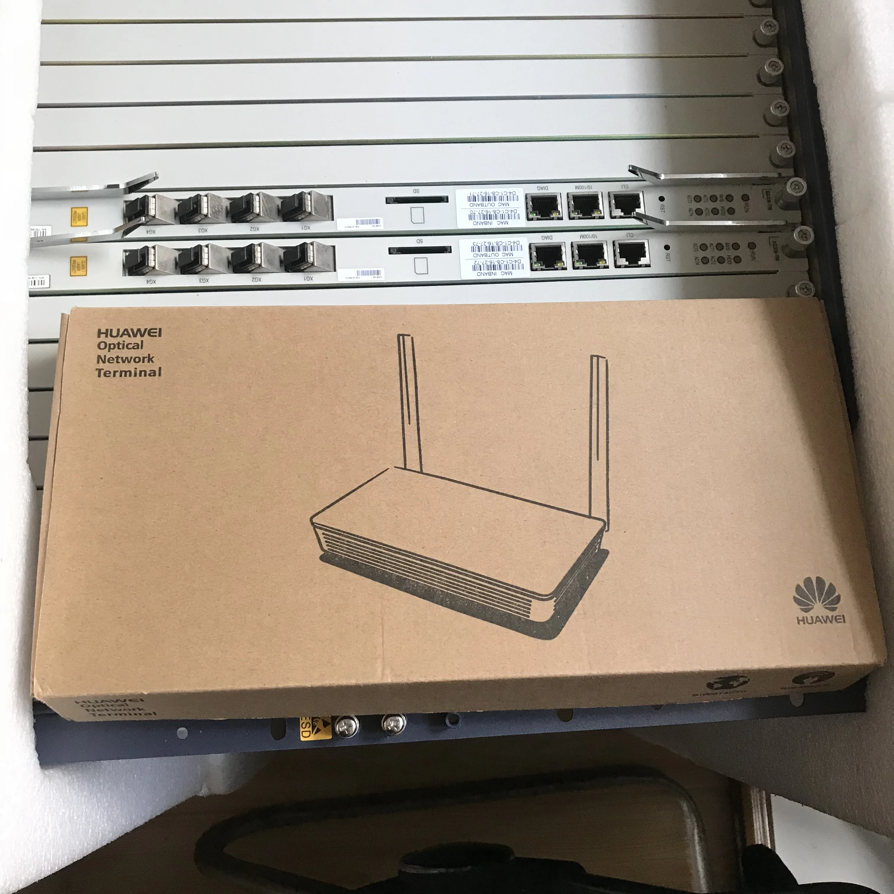 Used Ont Huawei Eg8145v5 Gpon Dual Band Fttx 2.4g/5g Wifi+1pot+usb+tel ...
