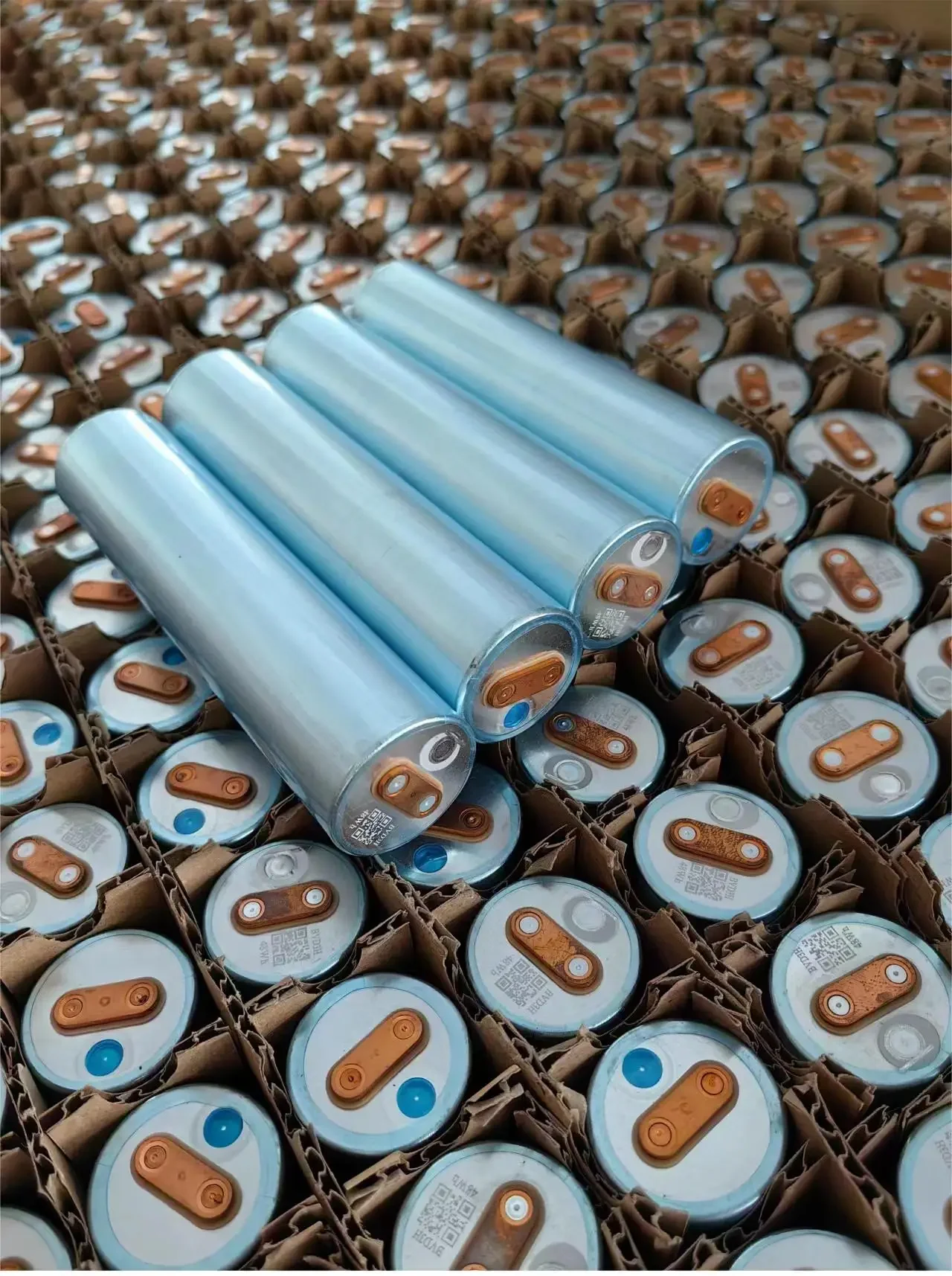 Battery Lithium Ion Factory 3.2v 15ah 32135 24v15ah 33140 Lifepo4 ...