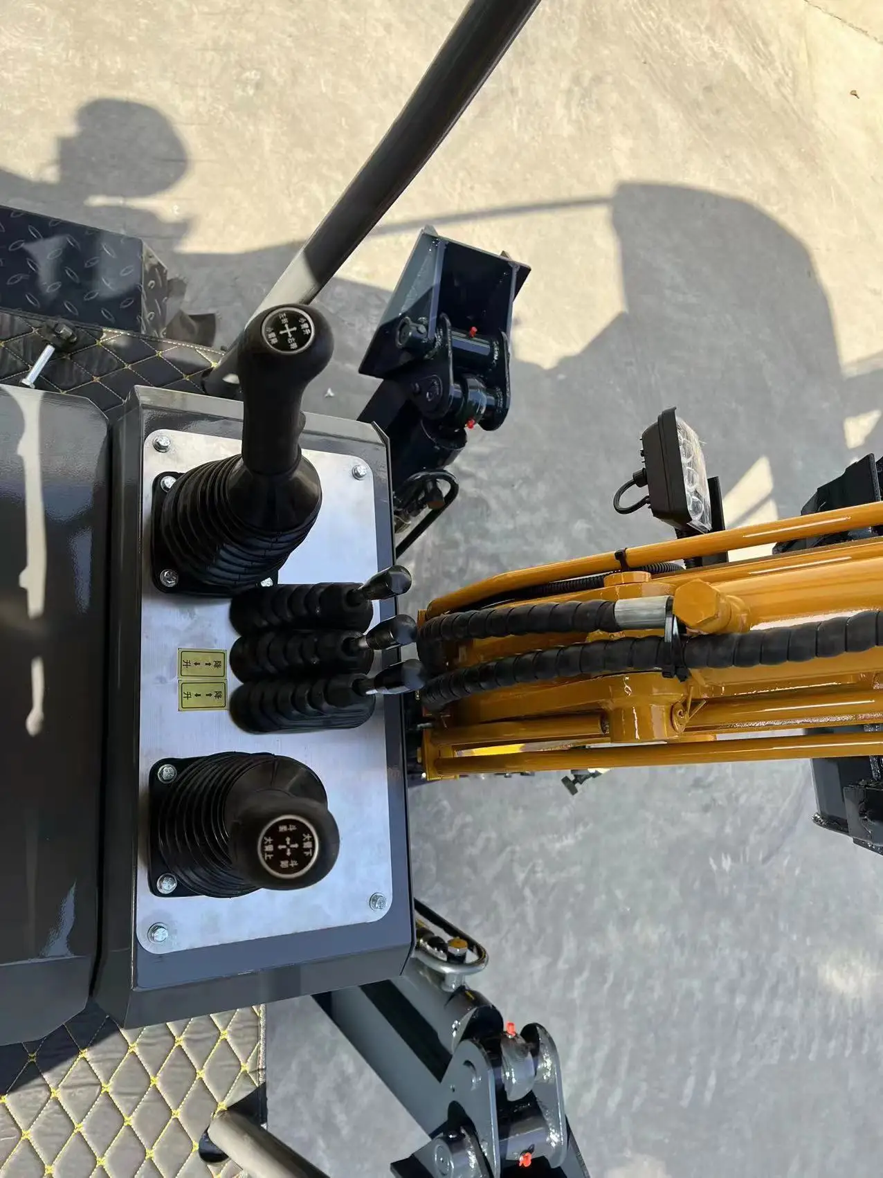 1 Ton Towable Backhoe Loaders - High Efficiency Earthmoving