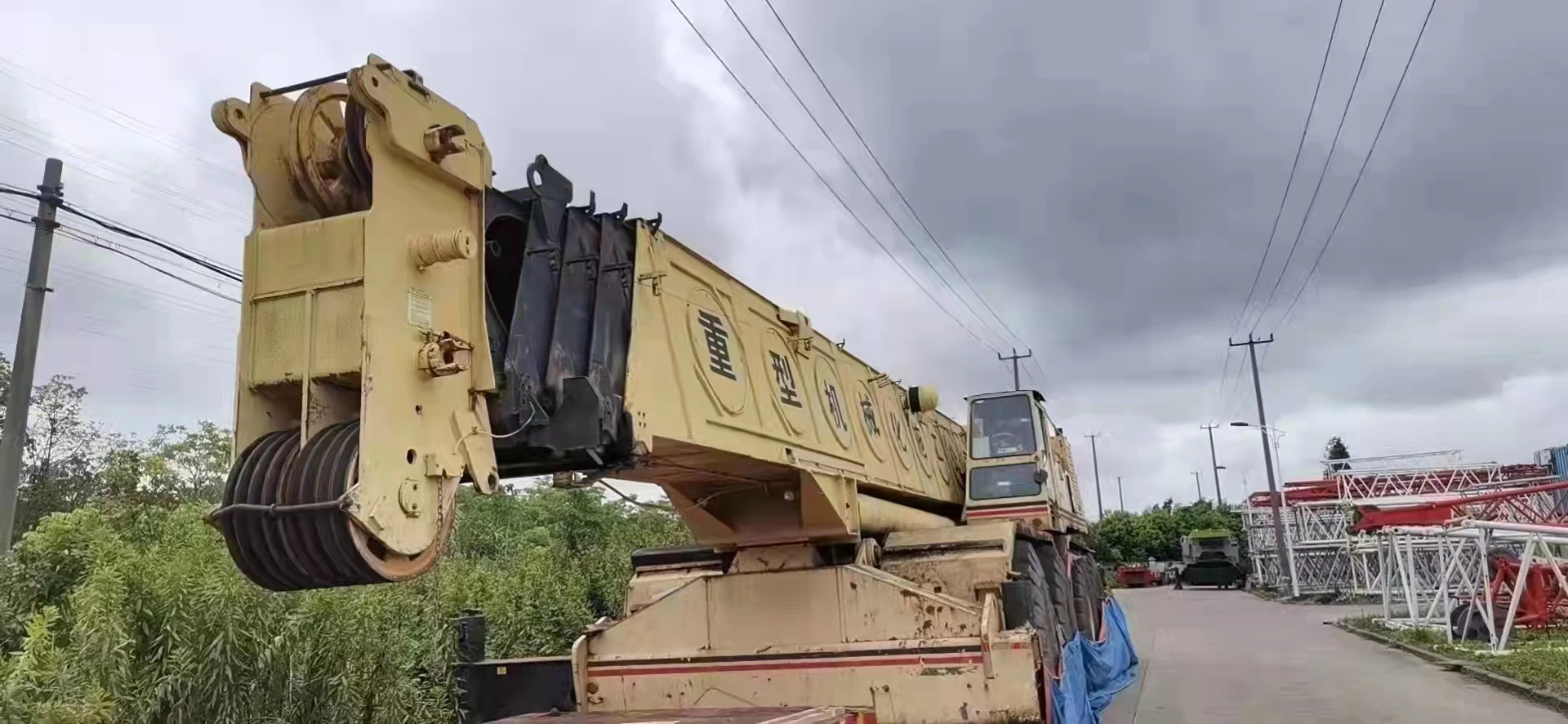 ベトナム 中古グローブrt990rt1650 At700 Ac120 Ac615 Ac435 Ac395全地形対応クレーン50t 80t 165t 100t 120t 200t 150t ...