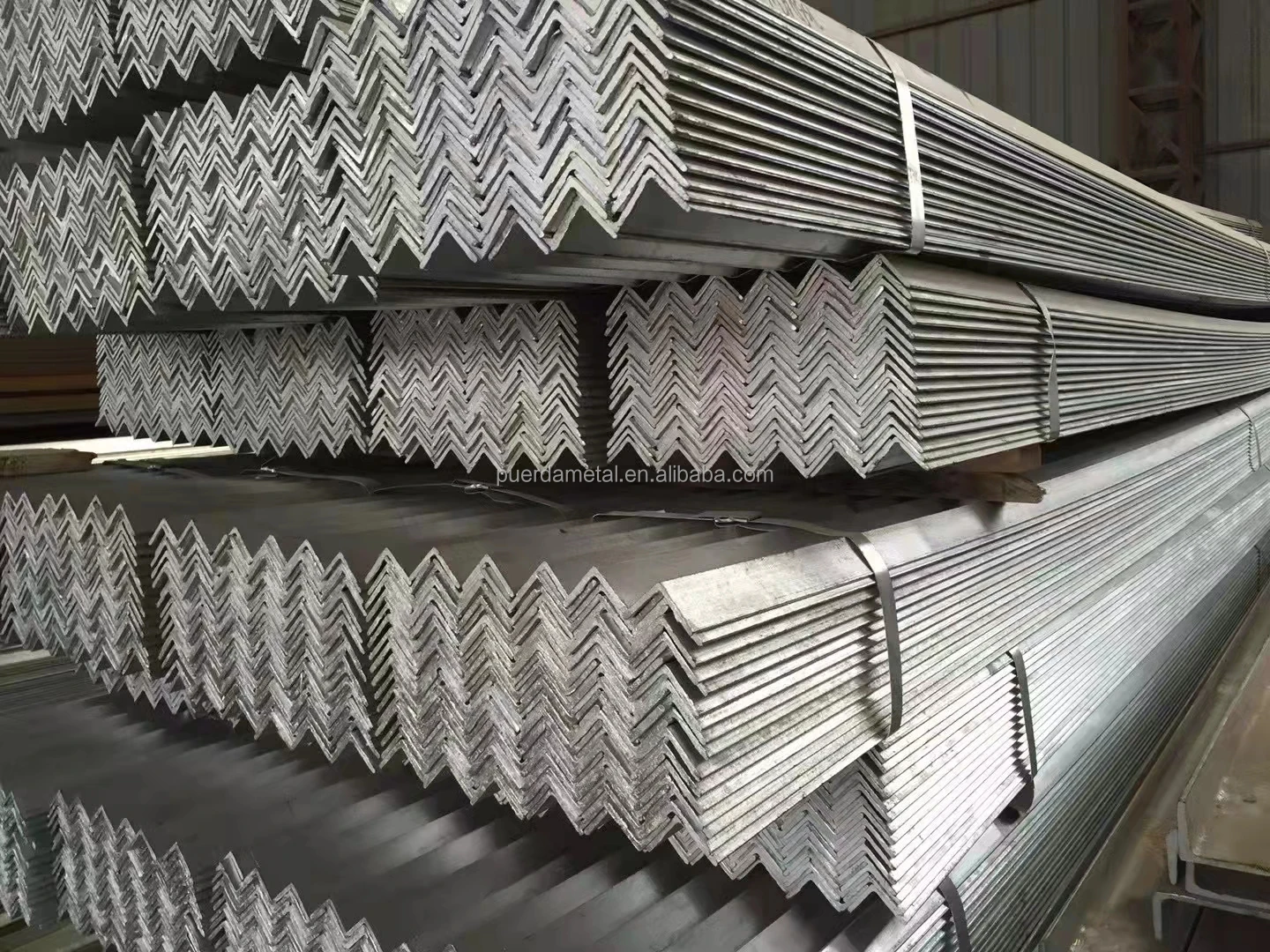 L Flat Bar - Durable Carbon Steel Angle for Structural Use