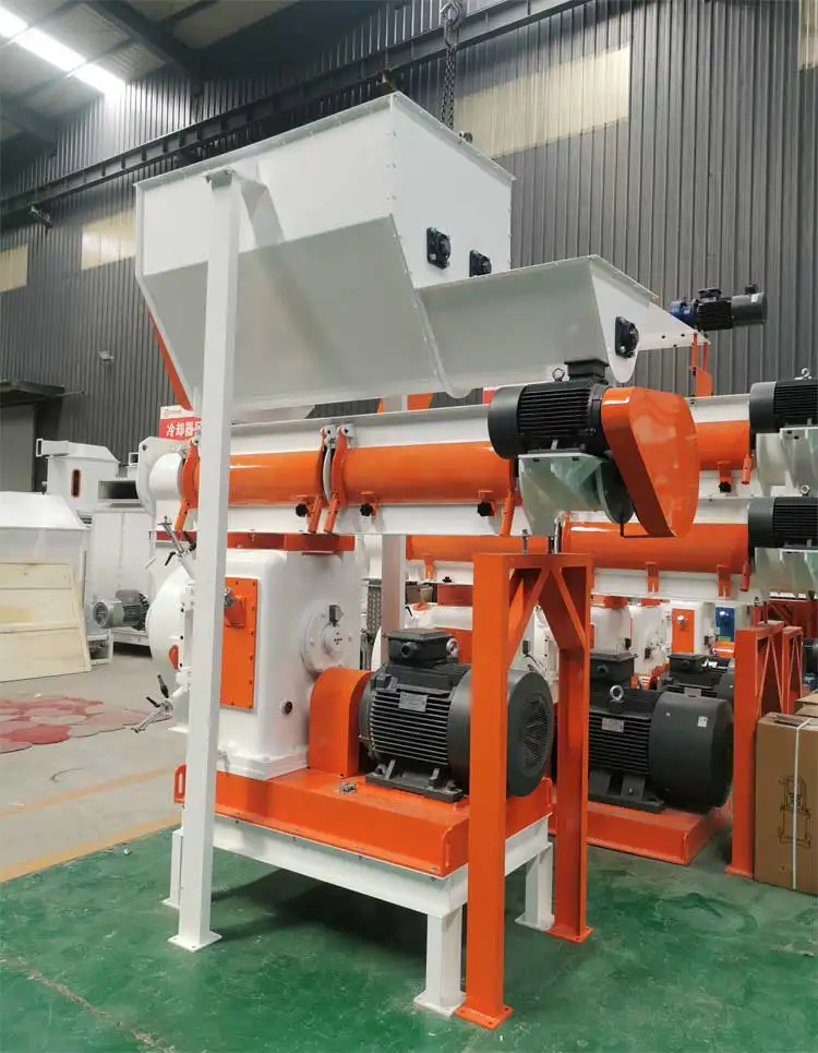 With Force-feeding System 3t/h Cow Cattel Feed Processing Machine For ...