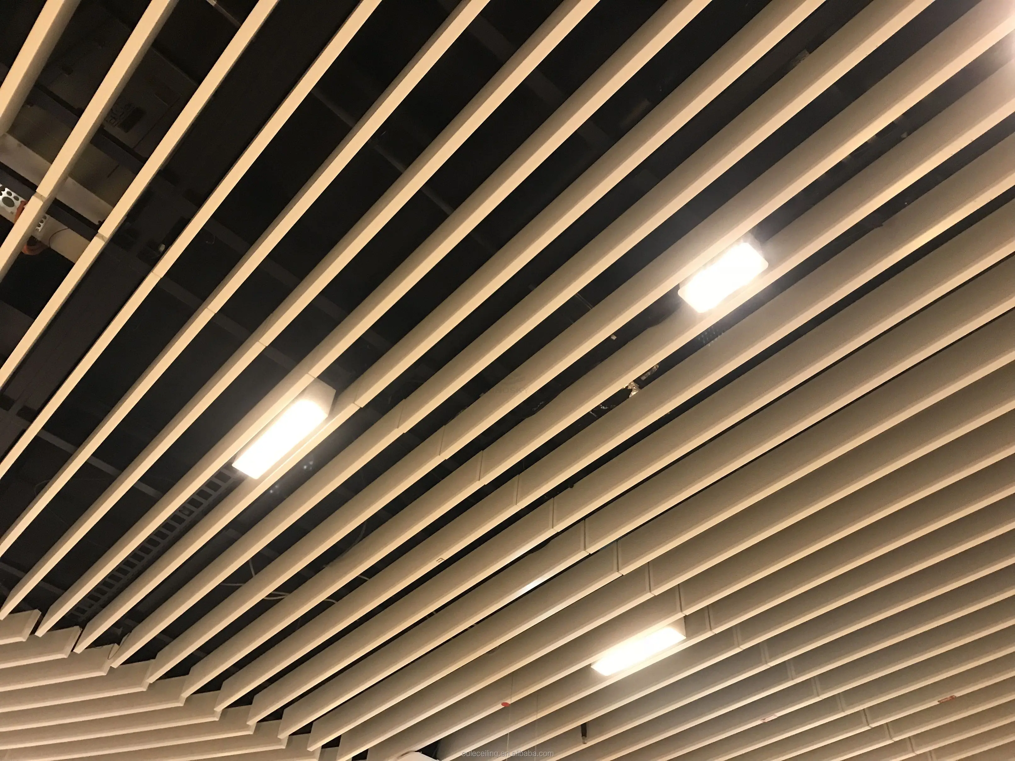 Aluminum Square Tube Ceiling System - Baffle Metal Ceilings