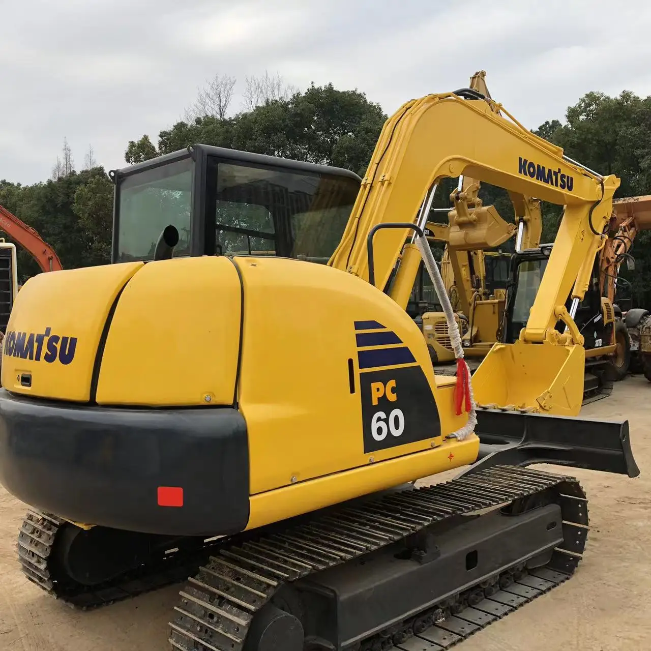 Japan Komatsu Excavator Pc60 Used Excavator Mini Japan Construction ...
