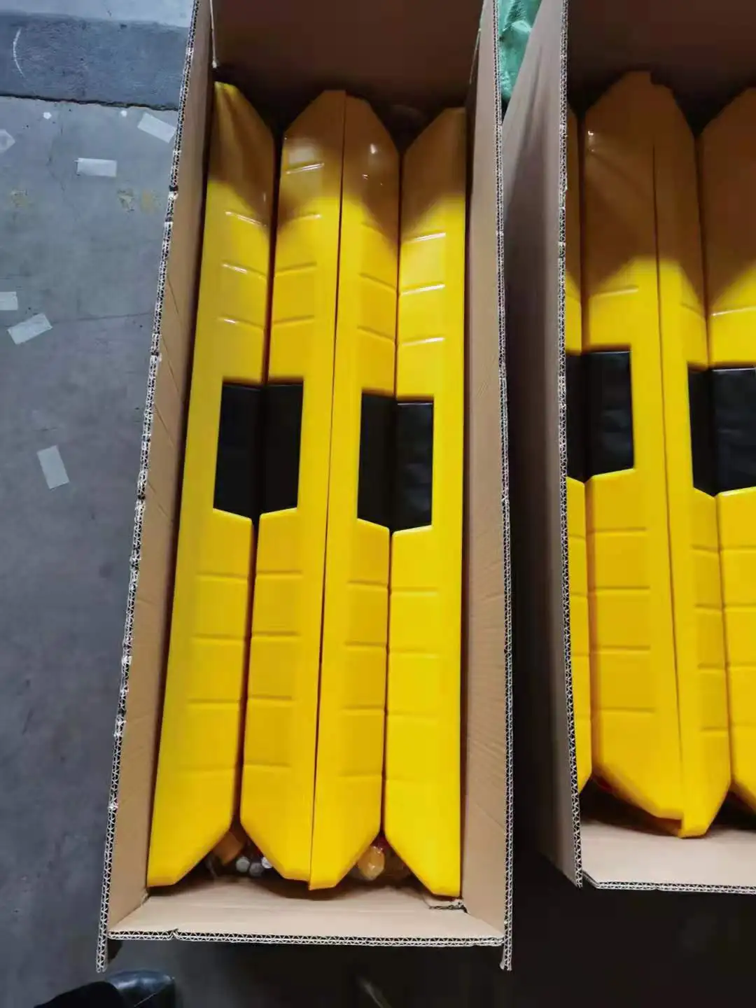 China Cable Road Hump Speed Bump Reflective Portable Speed Bump Tape ...