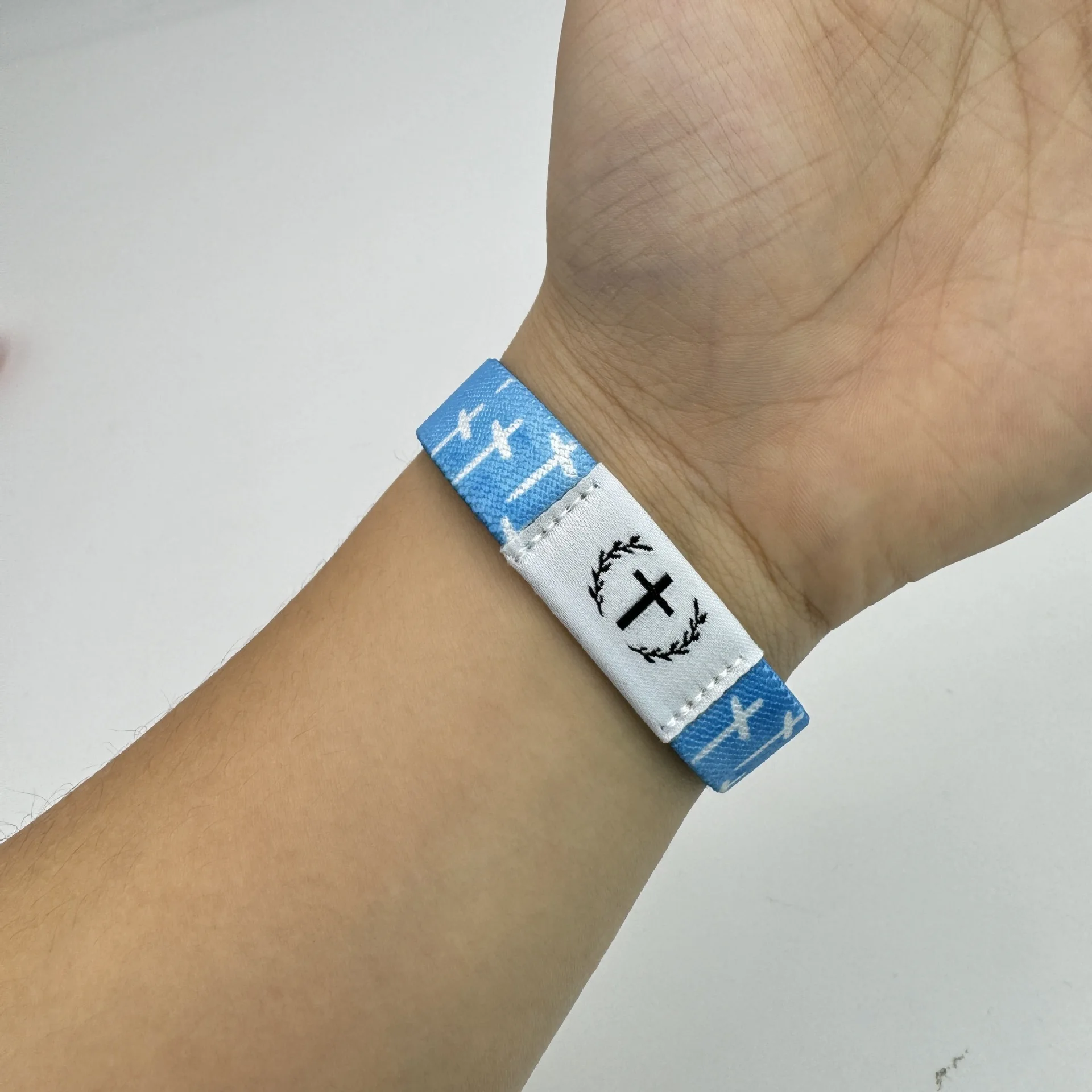 Bible Verse Wearable Christian Bracelet, NFC Daily Bible Verse Bracelet ...