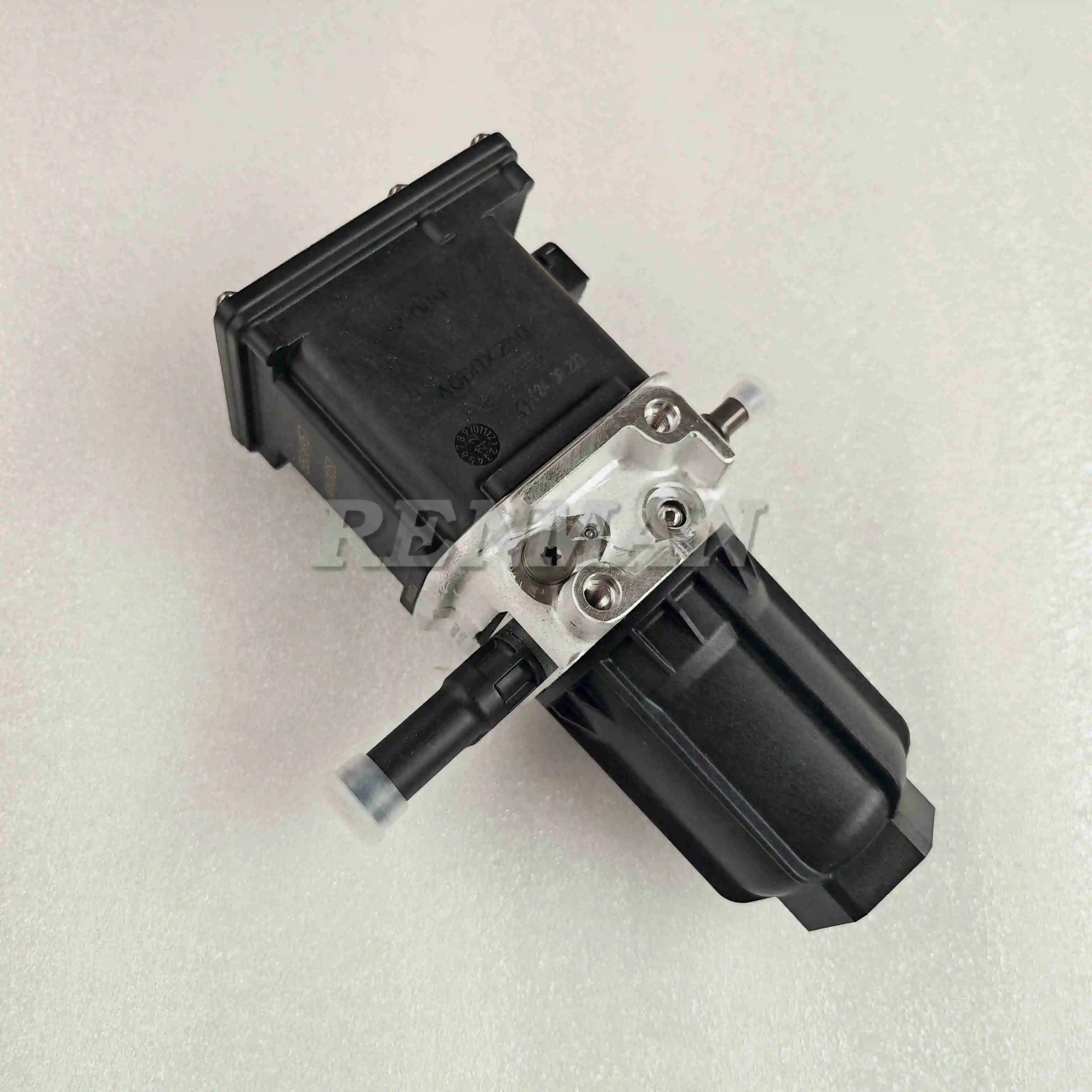 Cummins Engine Part E6 doser pump 5506957 A060X250| Alibaba.com