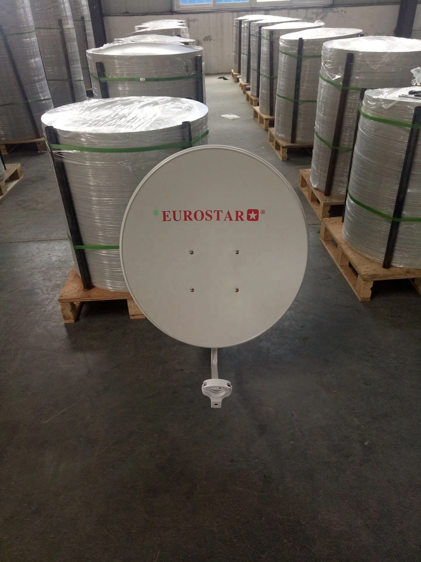 Outdoor Tv Antenna Euro Star Satellite Dish Ku-60cm - Buy Big Base ...