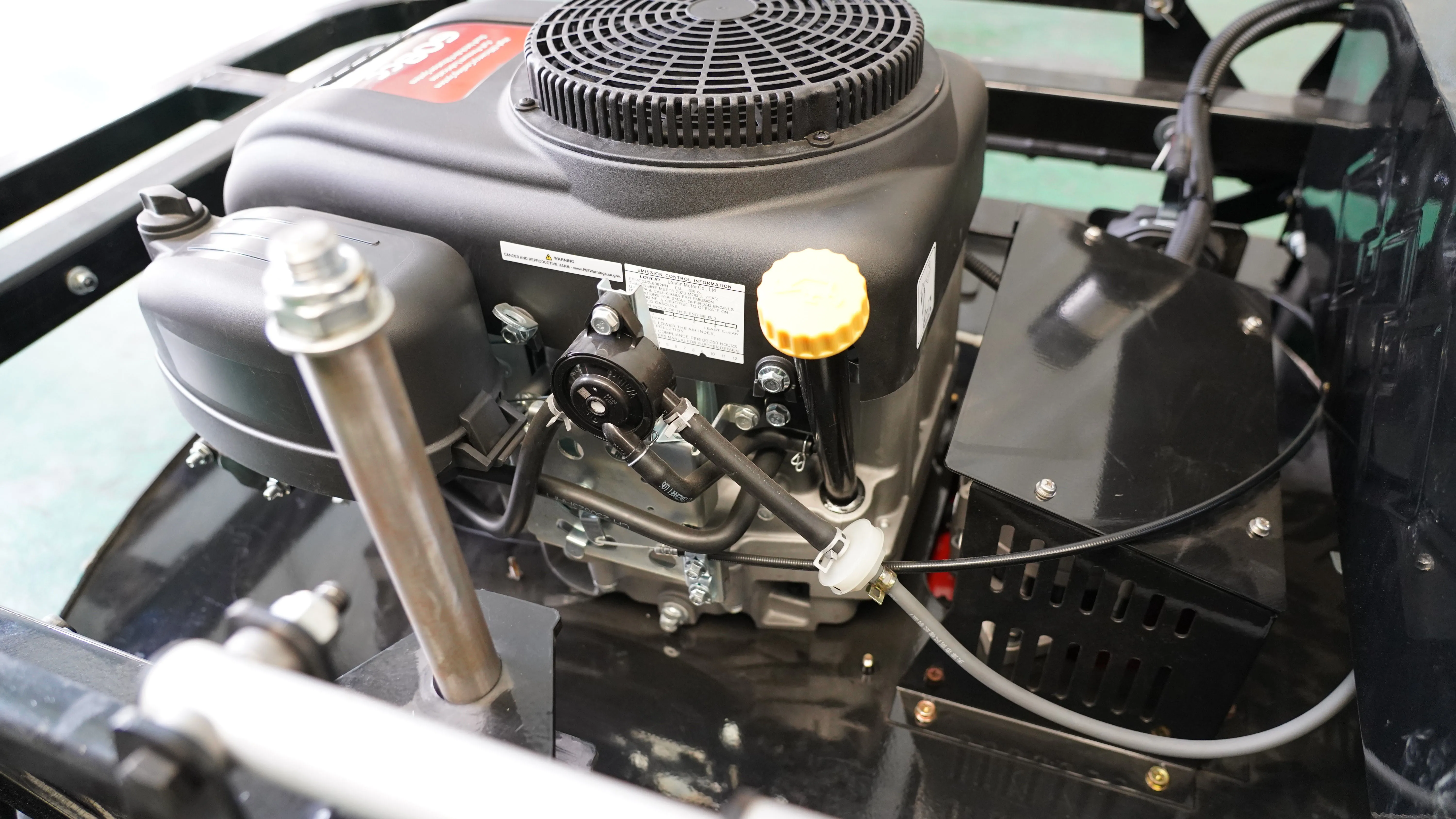 Free Shipping All Terrain Remote Lawn Mower 1000mm Robot