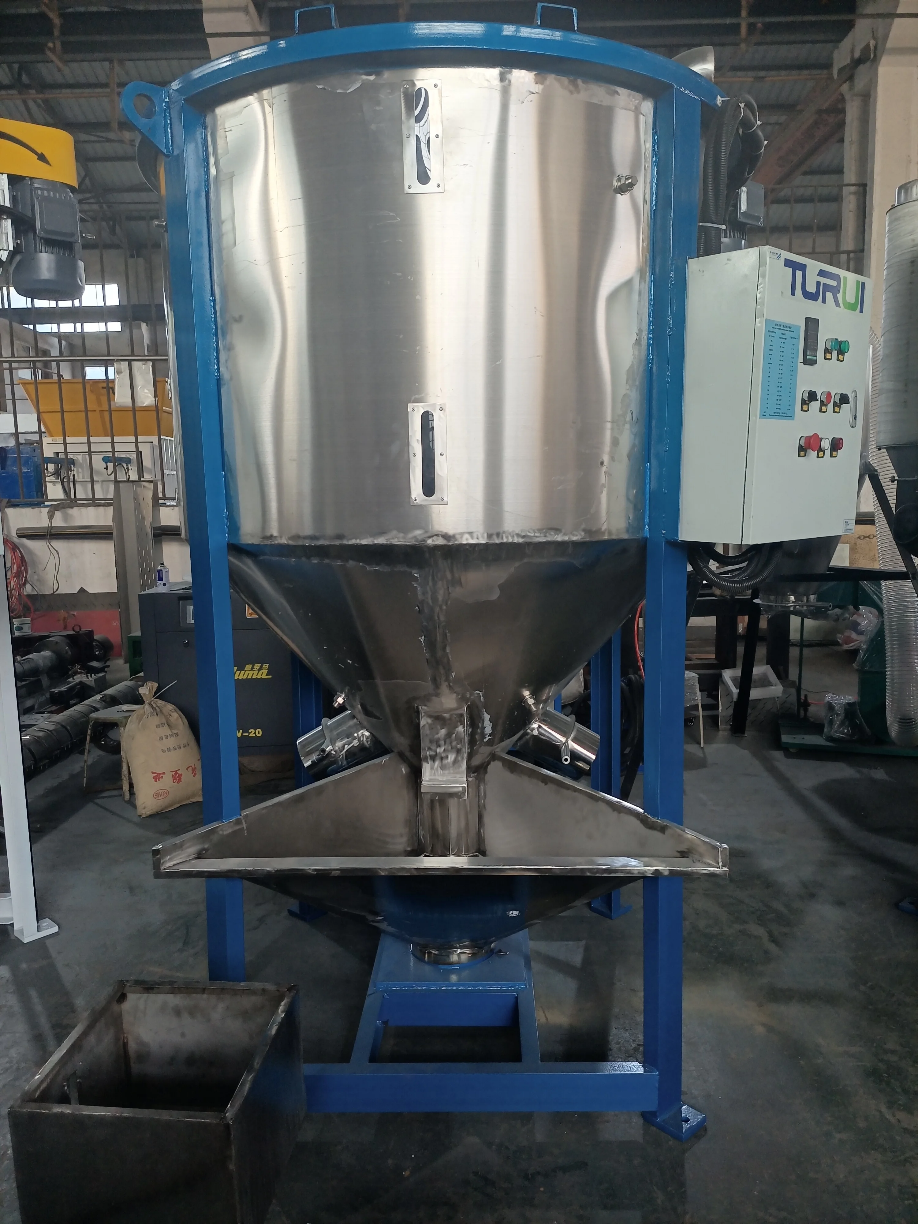 Plastic Raw Material Mixer Machinery Vertical or Horizontal Mixer for ...