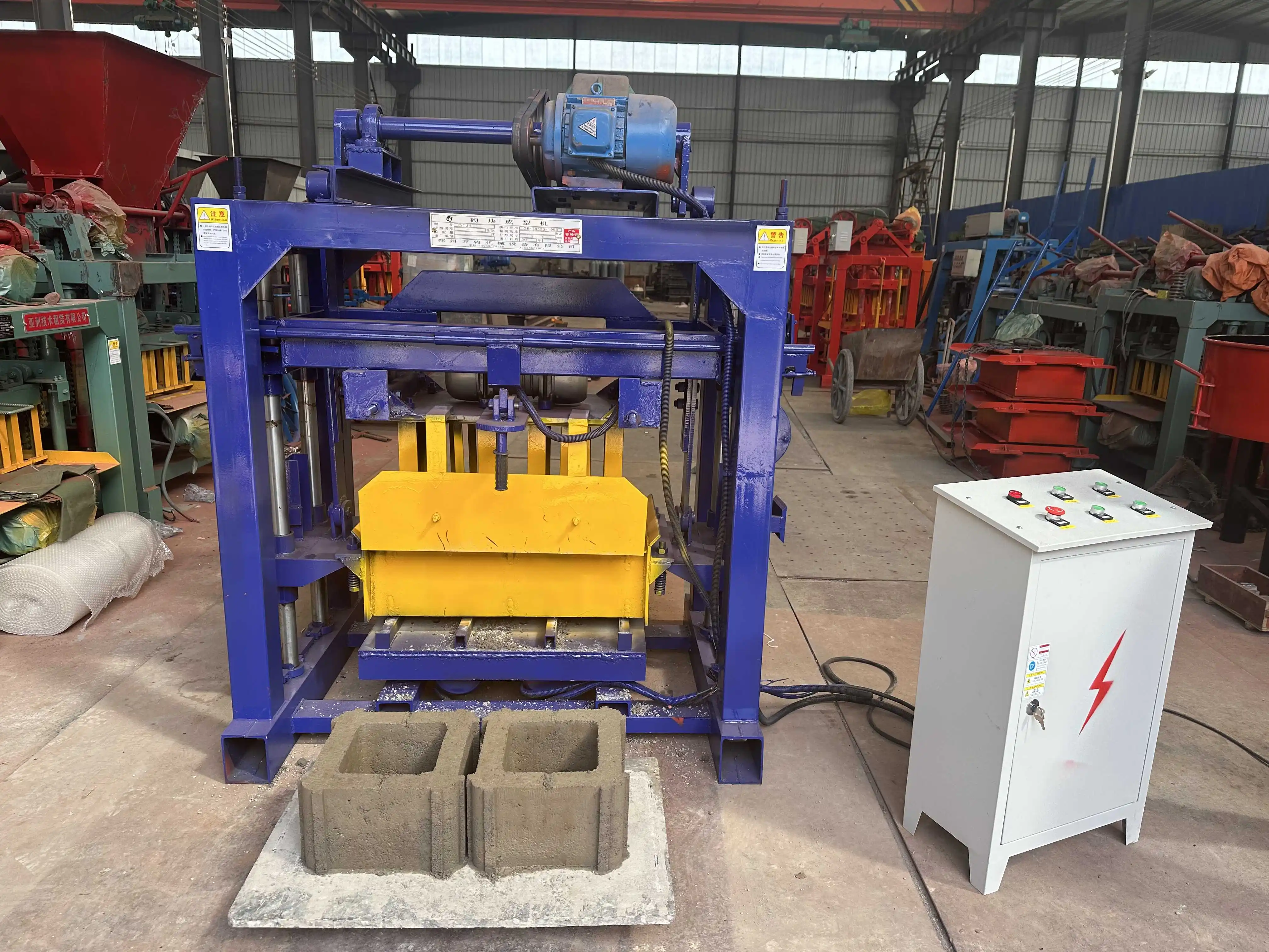 Qtwj4-40 Push-pull Automatic Cement Brick Making Machine Concrete ...