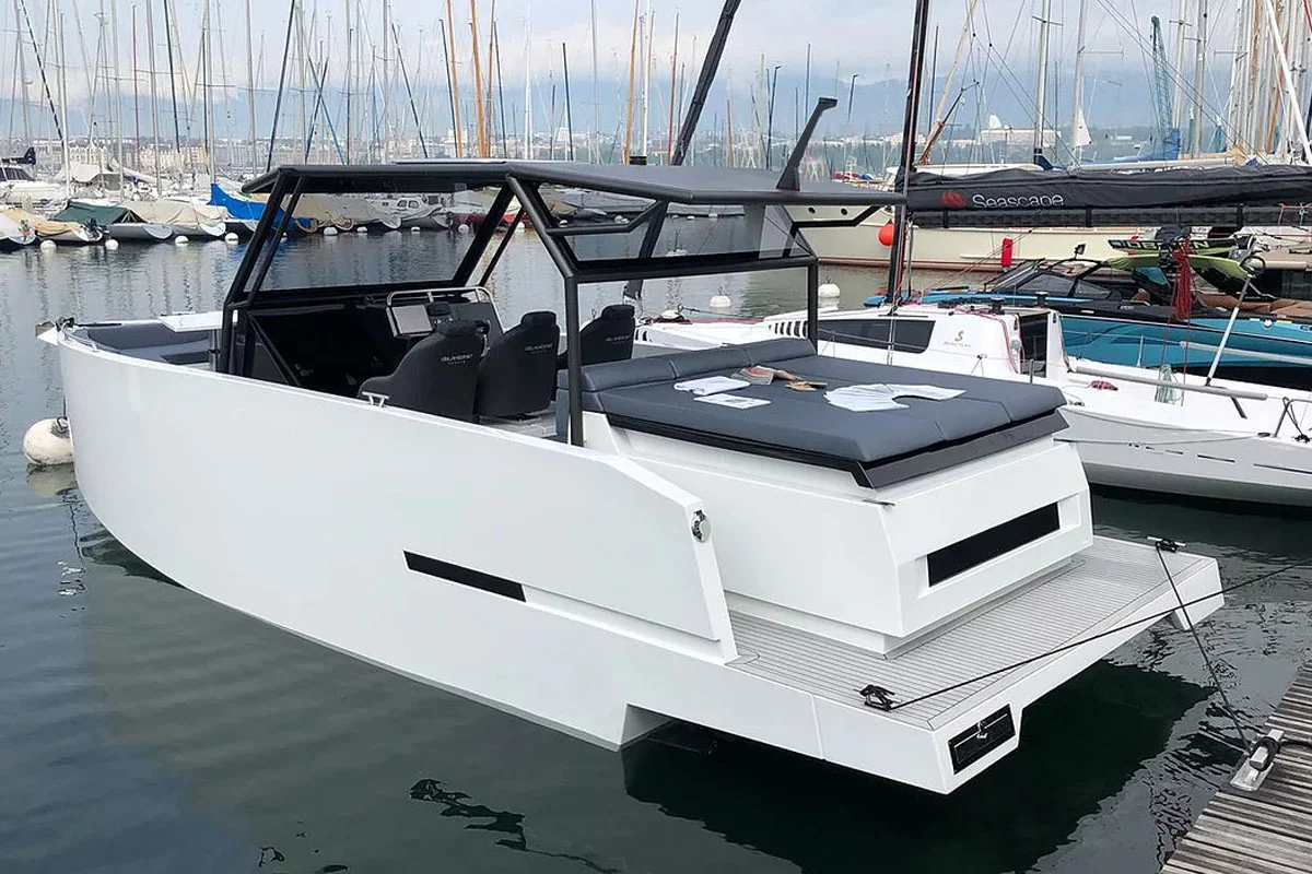 28FT Luxury Sailing Yacht with Living Room for Sale - Aluminum V-Hull ...