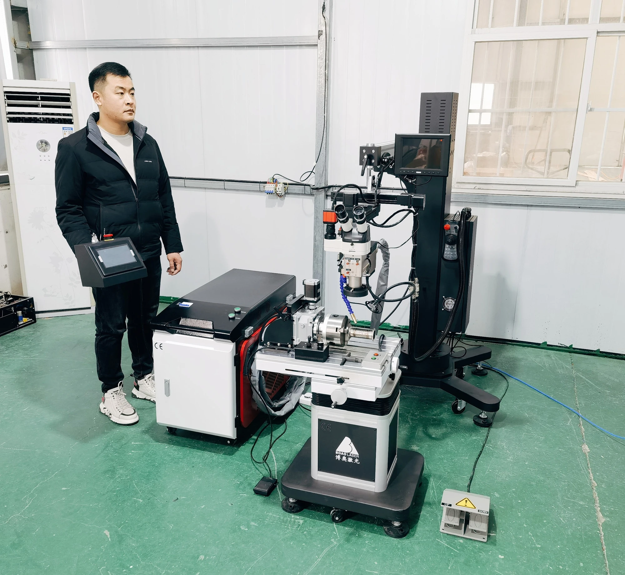 High Frequency Laser Spot Welding Cladding Machine Molds Repair 1kw 1 ...