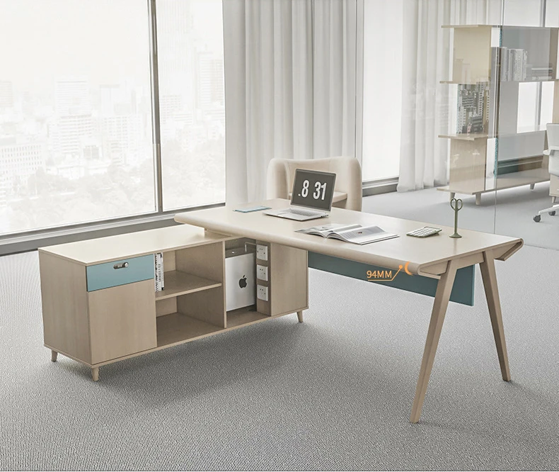 Work Executive Office Table With Divider Modern Open Work Desk With ...
