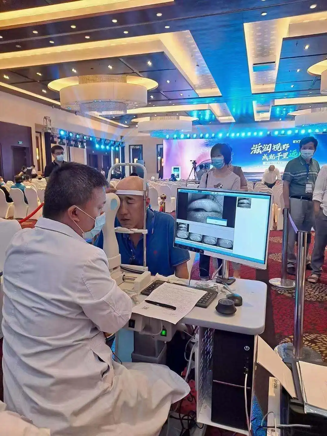 Optical And Ophthalmic Slit Lamp Microscope Handheld Slit Lamp Led ...