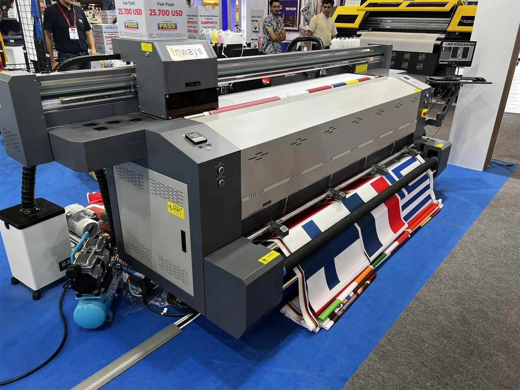 3.2M Direct to Fabric Sublimation Printer for Beach Flags