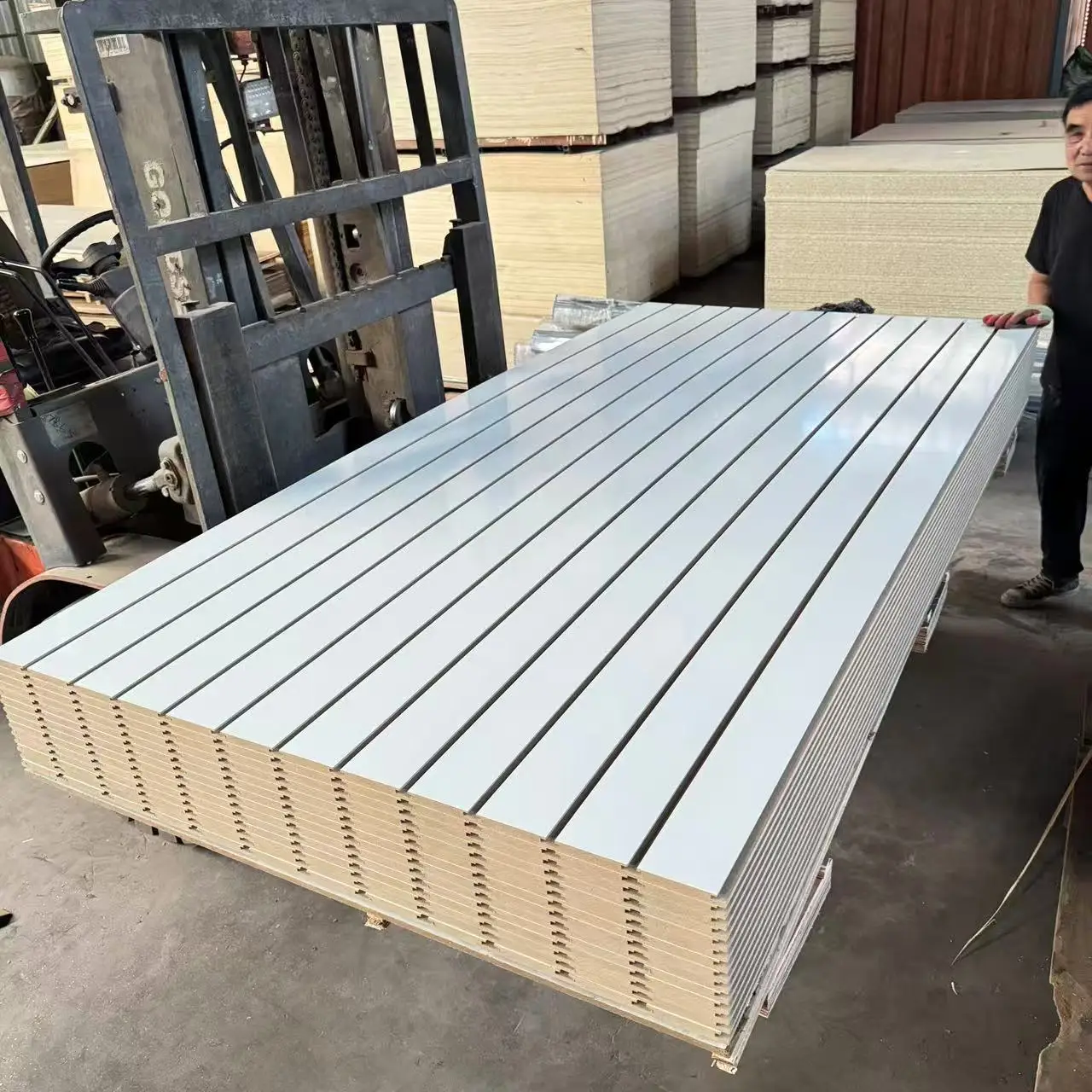 Slat Wall Decorative Slatwall Panels for Store Display
