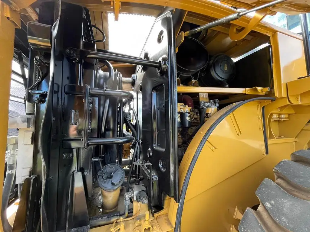 Used Caterpillar 966 Wheel Loader - Powerful & Reliable