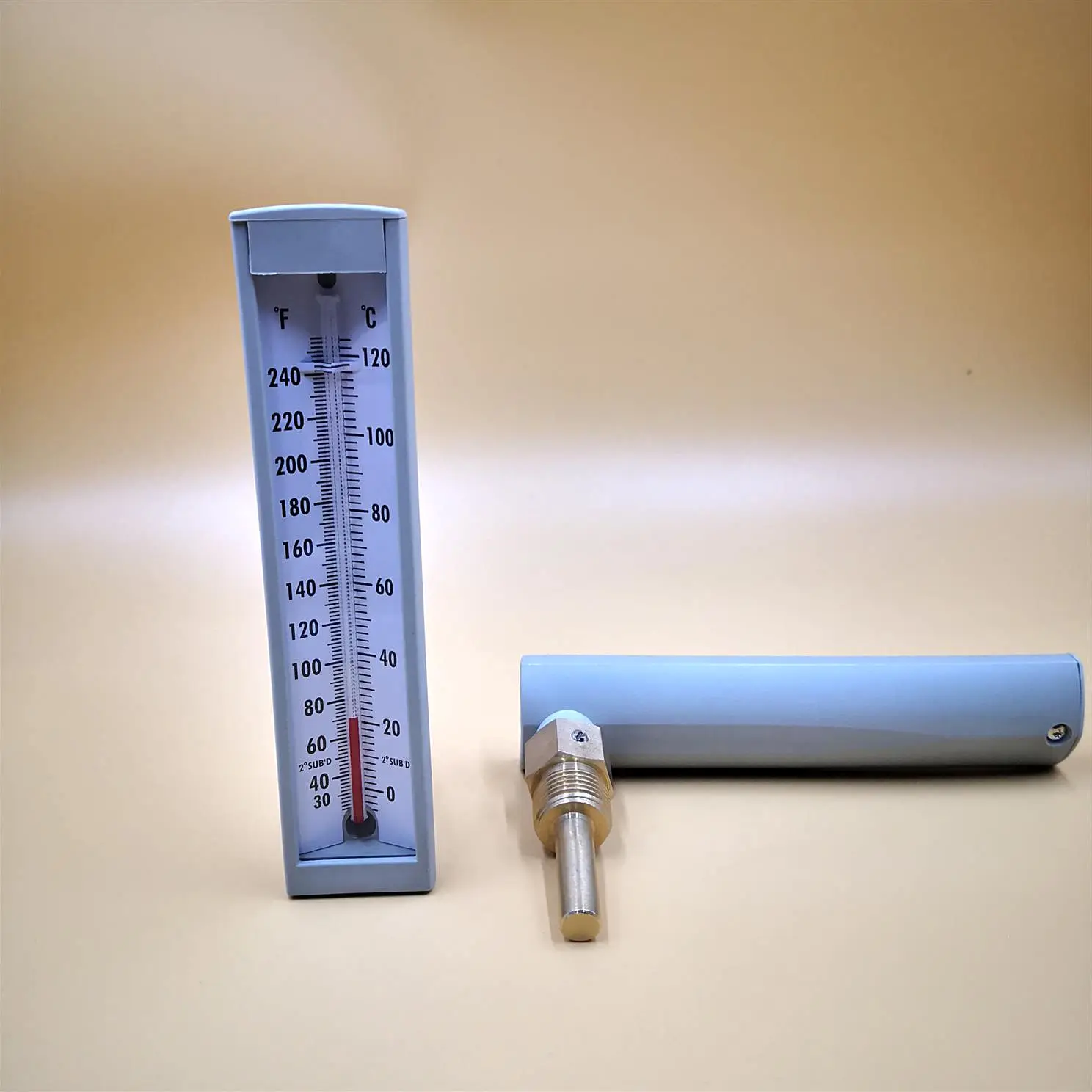 V Shape Industrial Thermometer - Accurate Temperature Detection