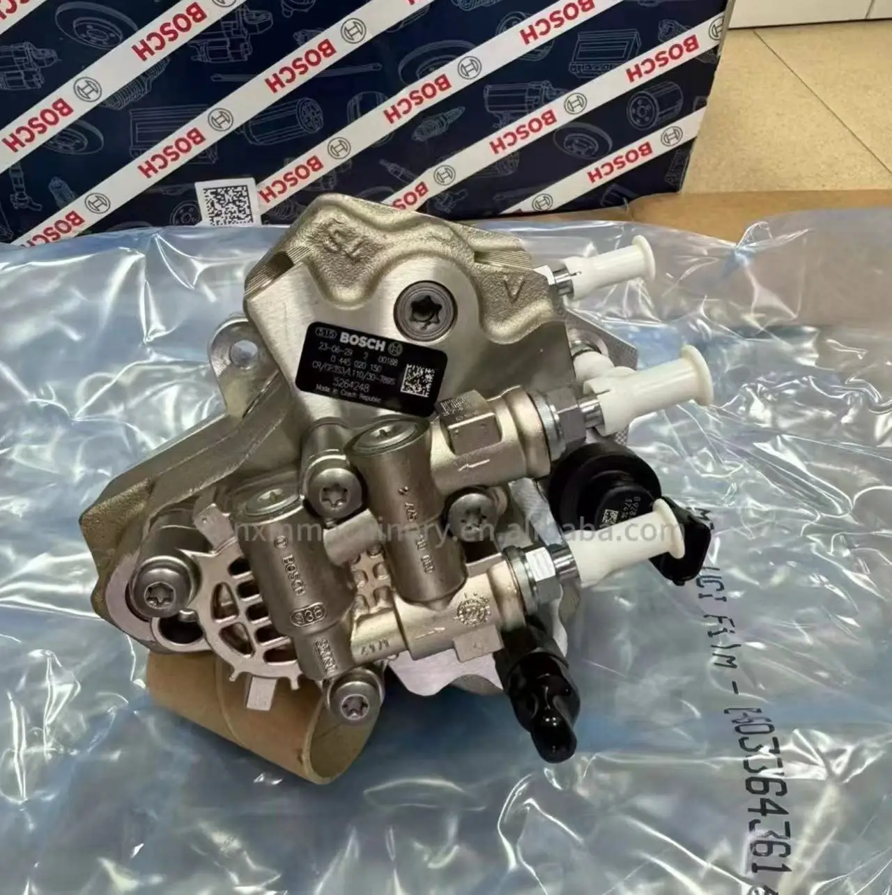 Excavator 6d107 Engine High Pressure Pump Mechanical Fuel Pump Is ...