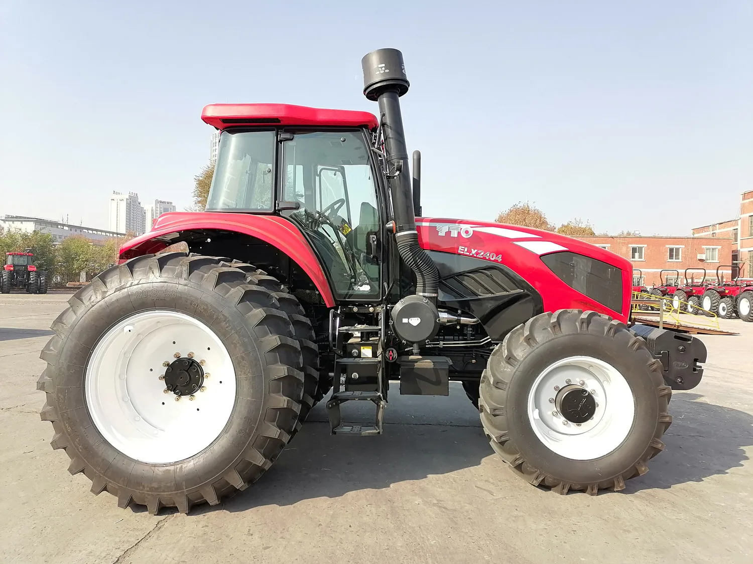 Best Chinese Manufacturer Good Quality Big Tractor 240 Hp 2404 Tractor ...
