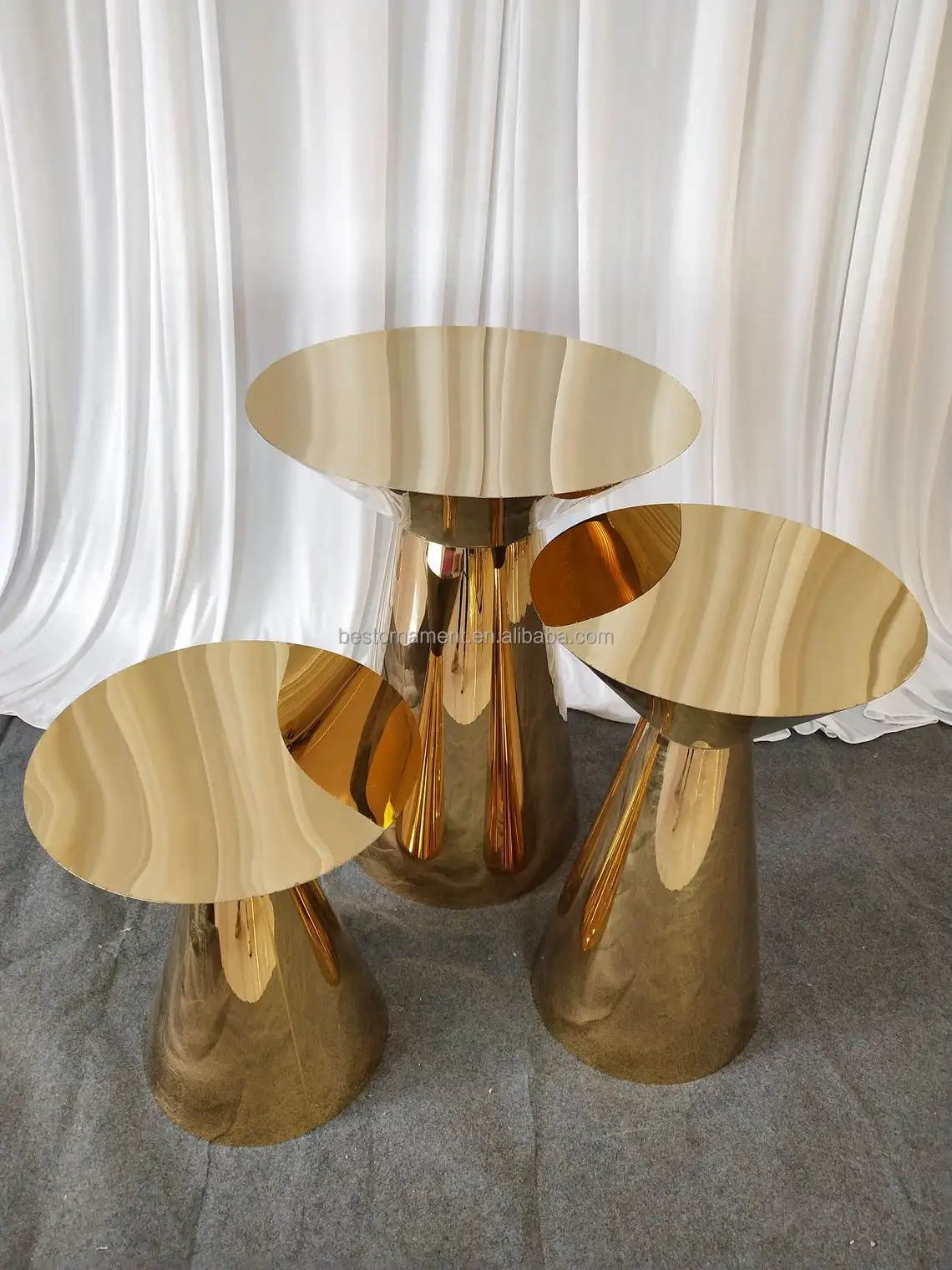 Gold Metal Round Frame Plinth Cake Stand for Flower Arrangement