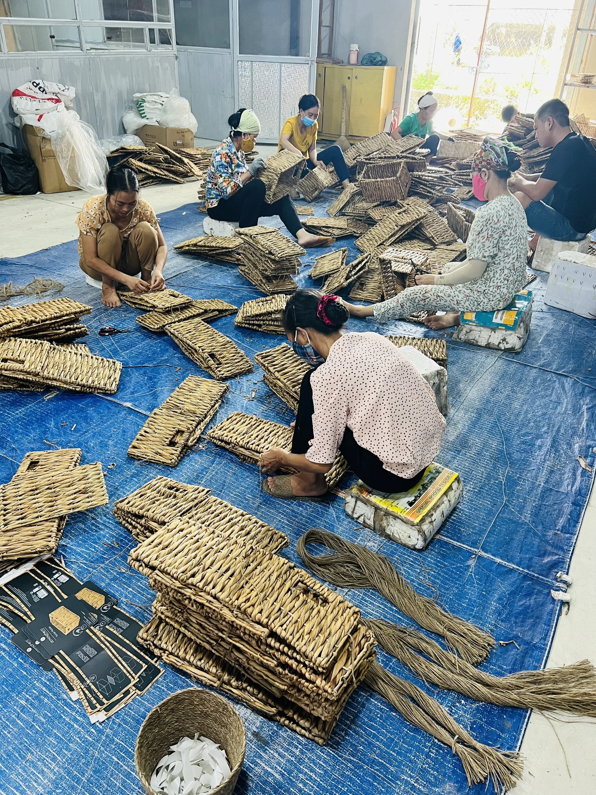 Handmade Real Raffia Bag from Vietnam - Durable & Stylish
