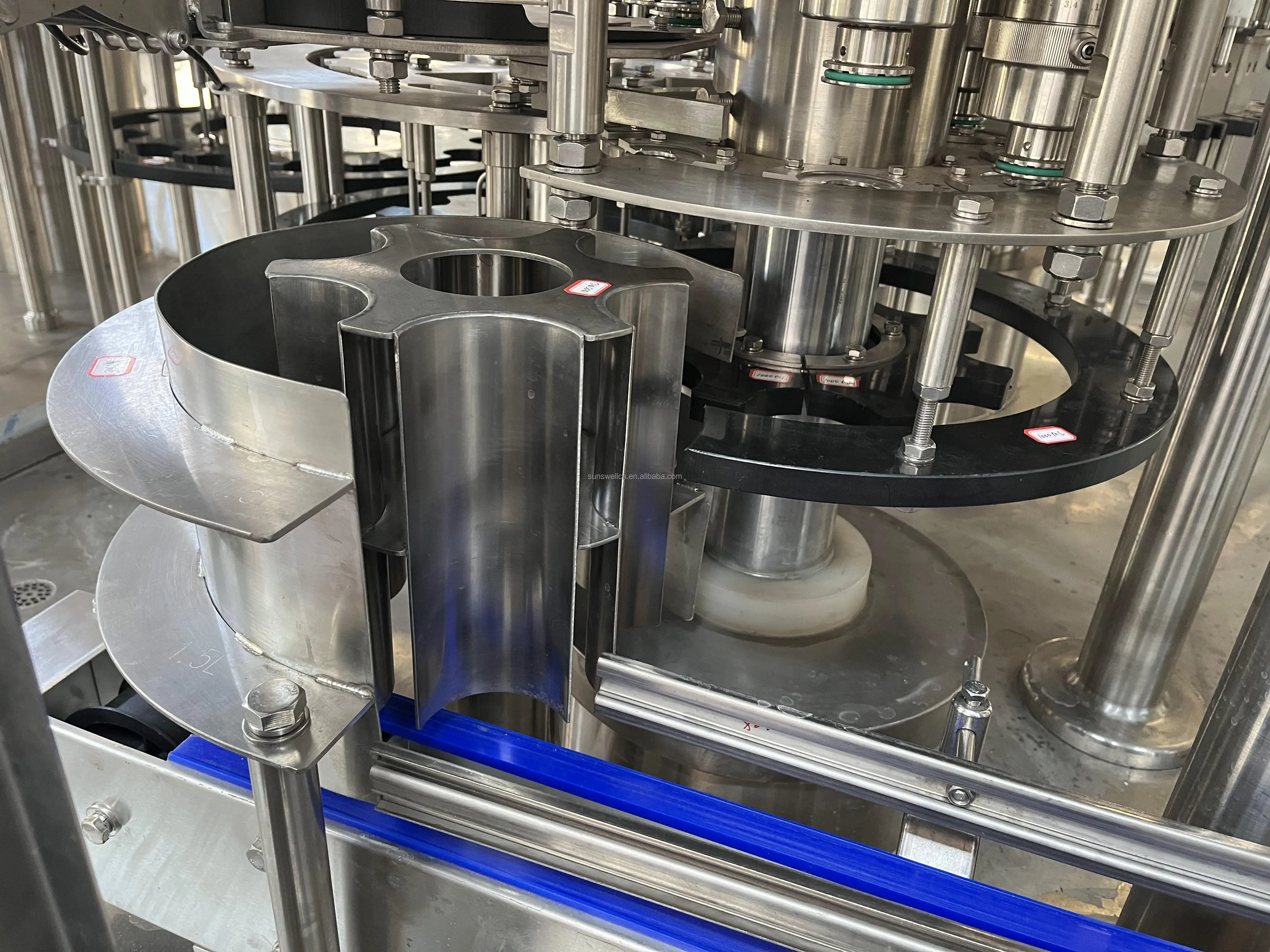 Complete Automatic Mineral Drinking Water Production Line / Bottling ...