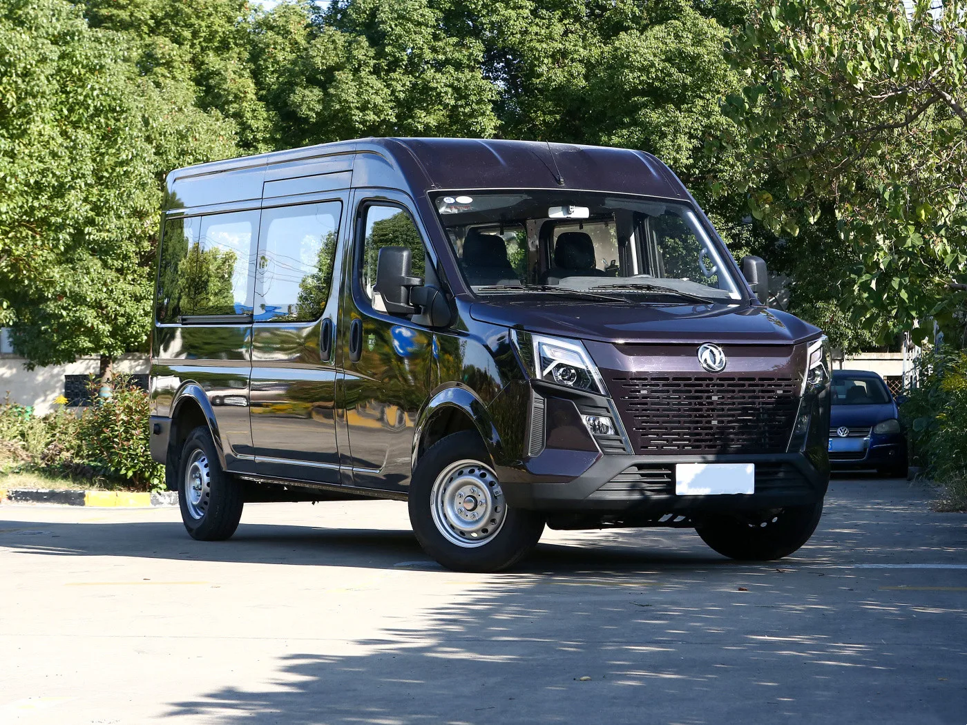 New Design Dongfeng Diesel Van Bus 15 Seats Passenger Cargo Van Mini ...