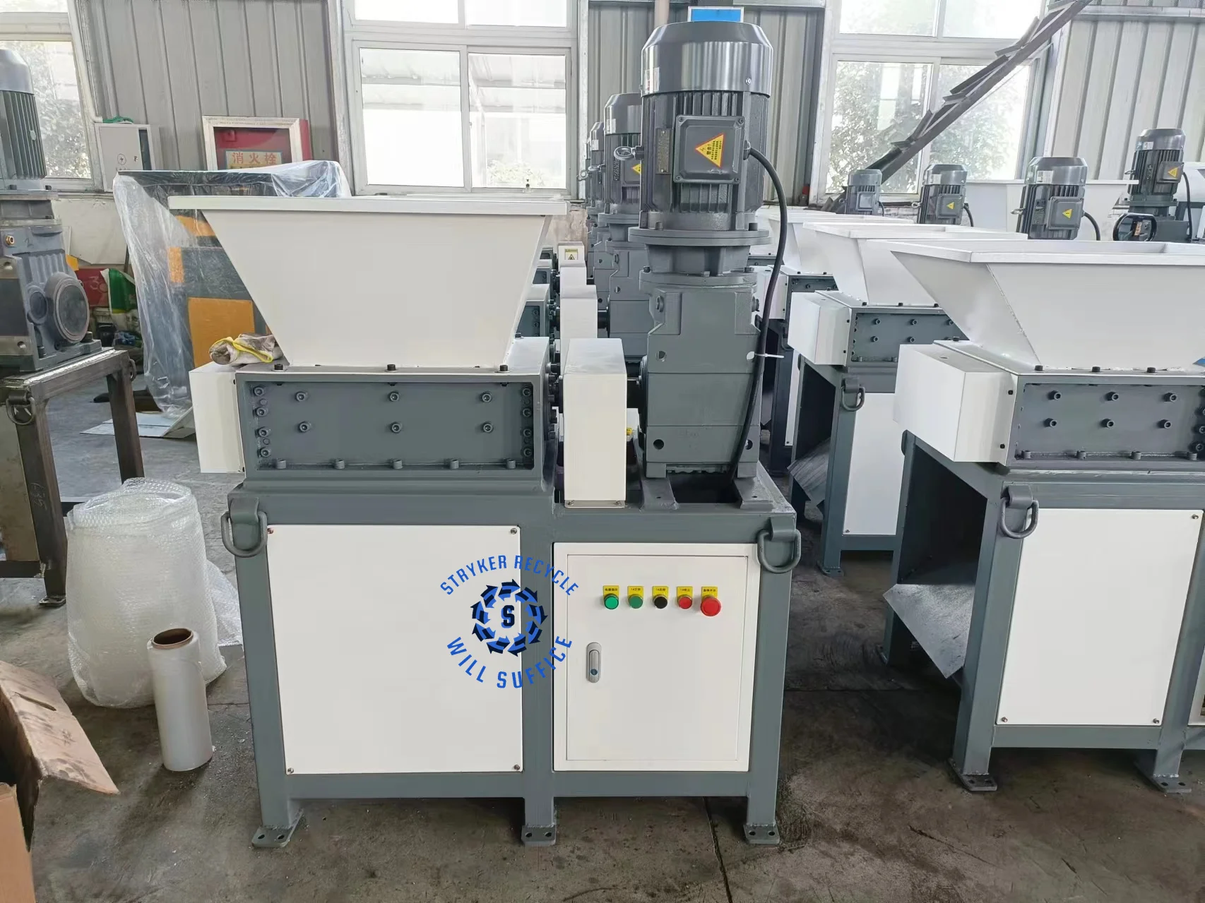 Plastic Lumps Shredder Lumps Shredding Machine For Plastic Recycling ...