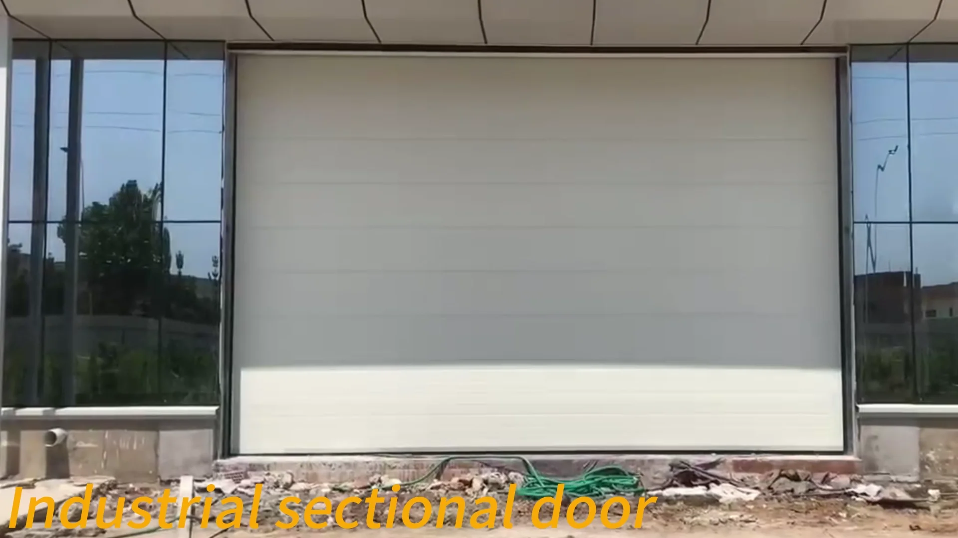Automatic Overhead Vertical Lift Sliding Roll Up Industrial Door ...