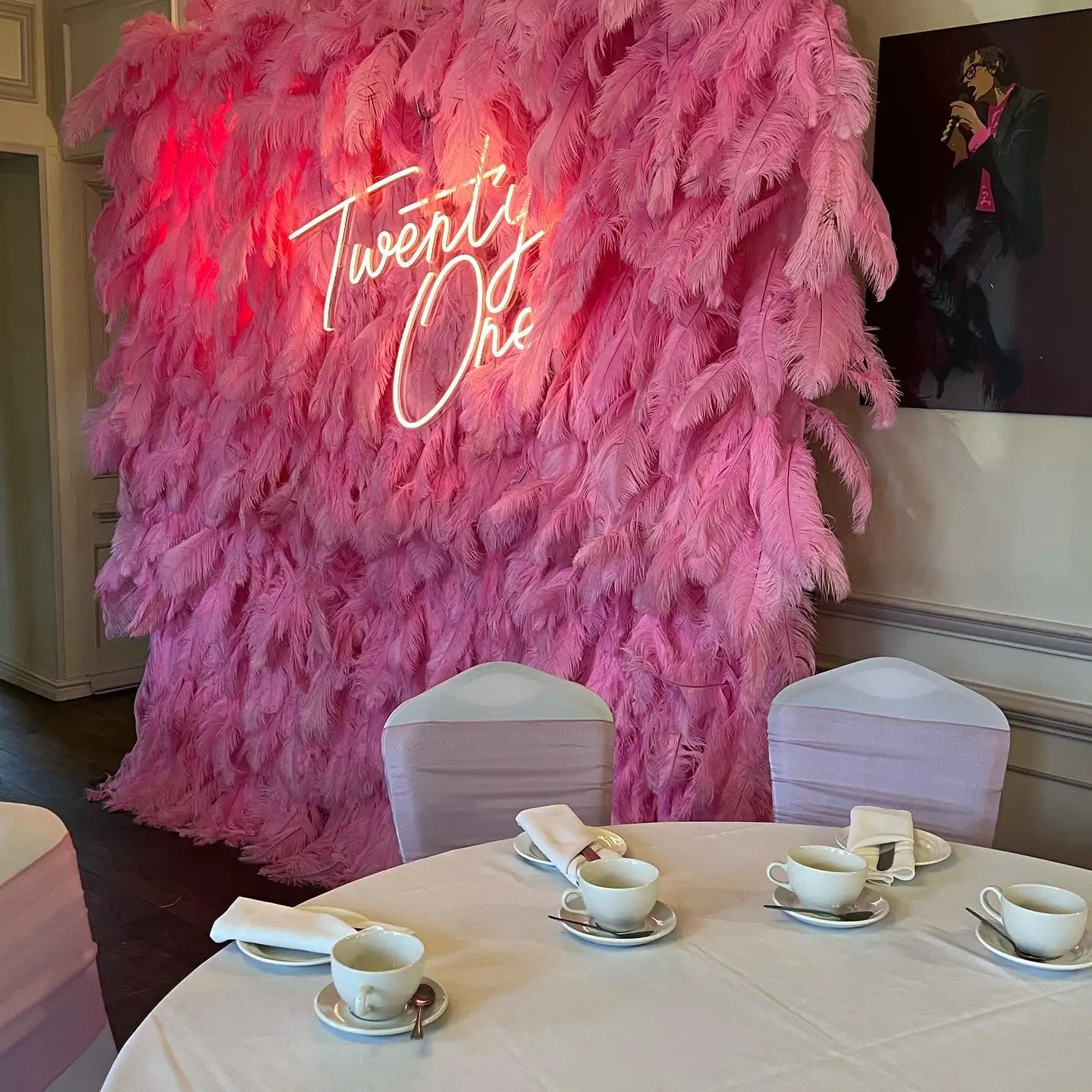 Greenery and White Flower Wedding Arch Row Arrangement Wedding Pillar ...