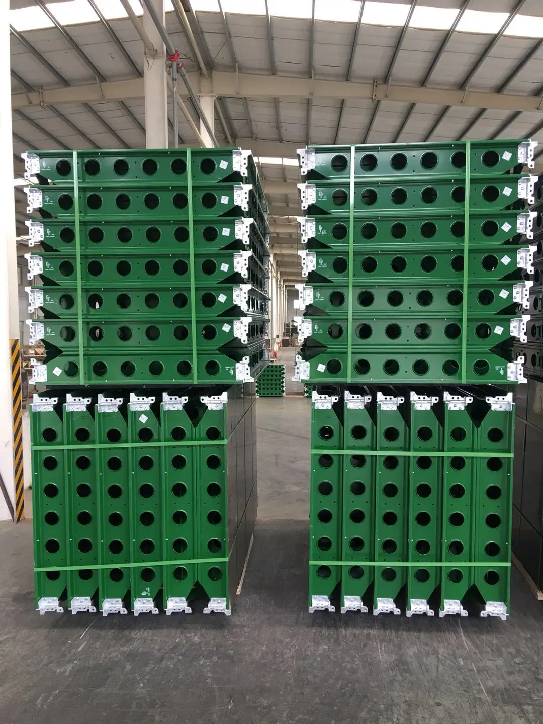 Shuttering Construction Forms System - Early Stripping Head Mechanism