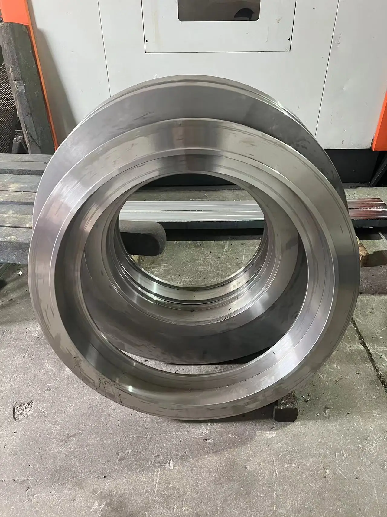 Hot Forging 40Cr Big Ring,Forged Products Steel Flange Ring,Forging ...