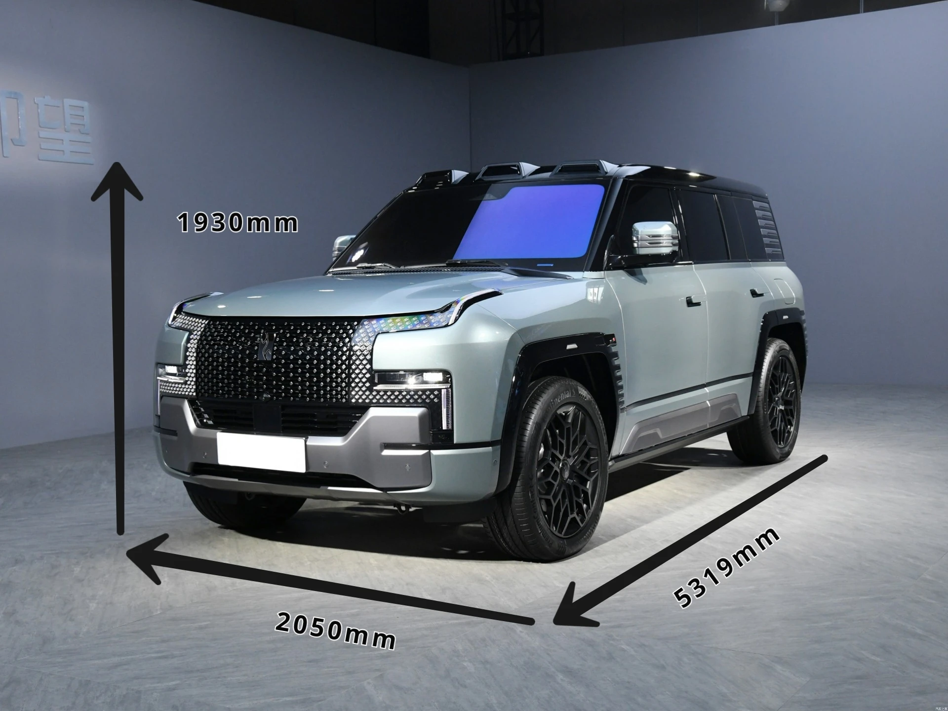 BYD Yangwang U8 EV - Premium Hybrid SUV with 180km Range