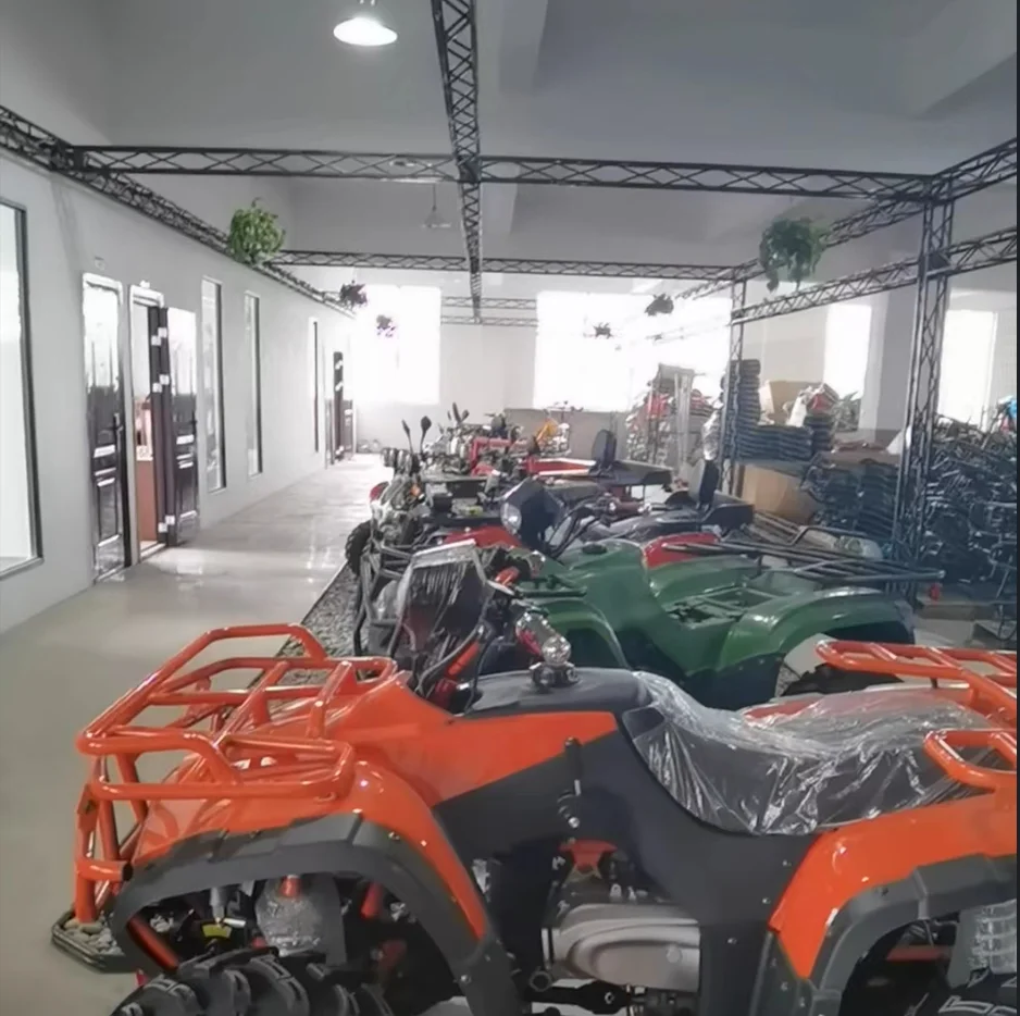 Alibaba.com: High Visibility, 150cc 2-Stroke Engine, Kids Snow Scooter : Connect with global ...