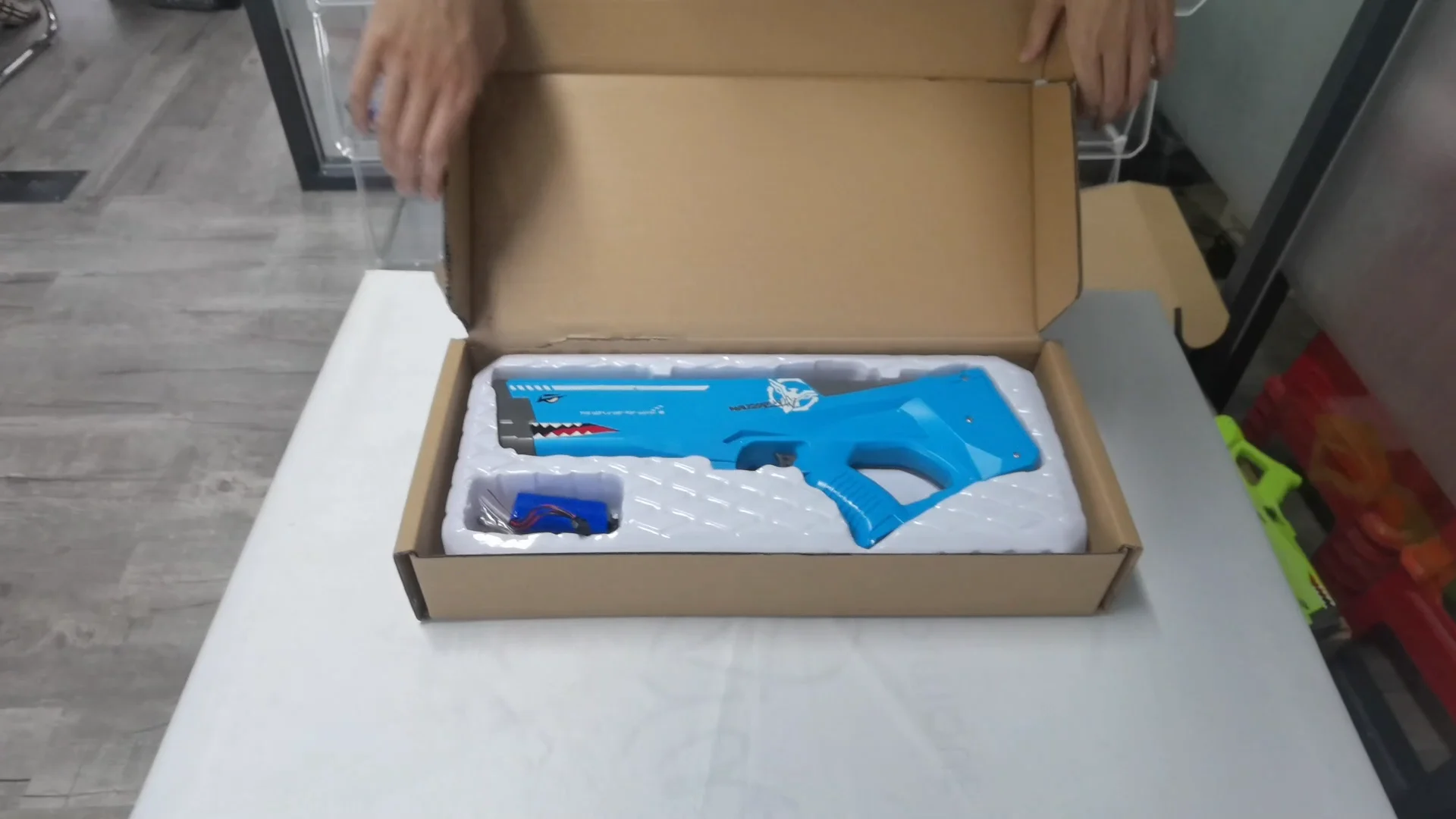 Customized Shark Electric Water Spray Gun Long-distance Water Gun ...