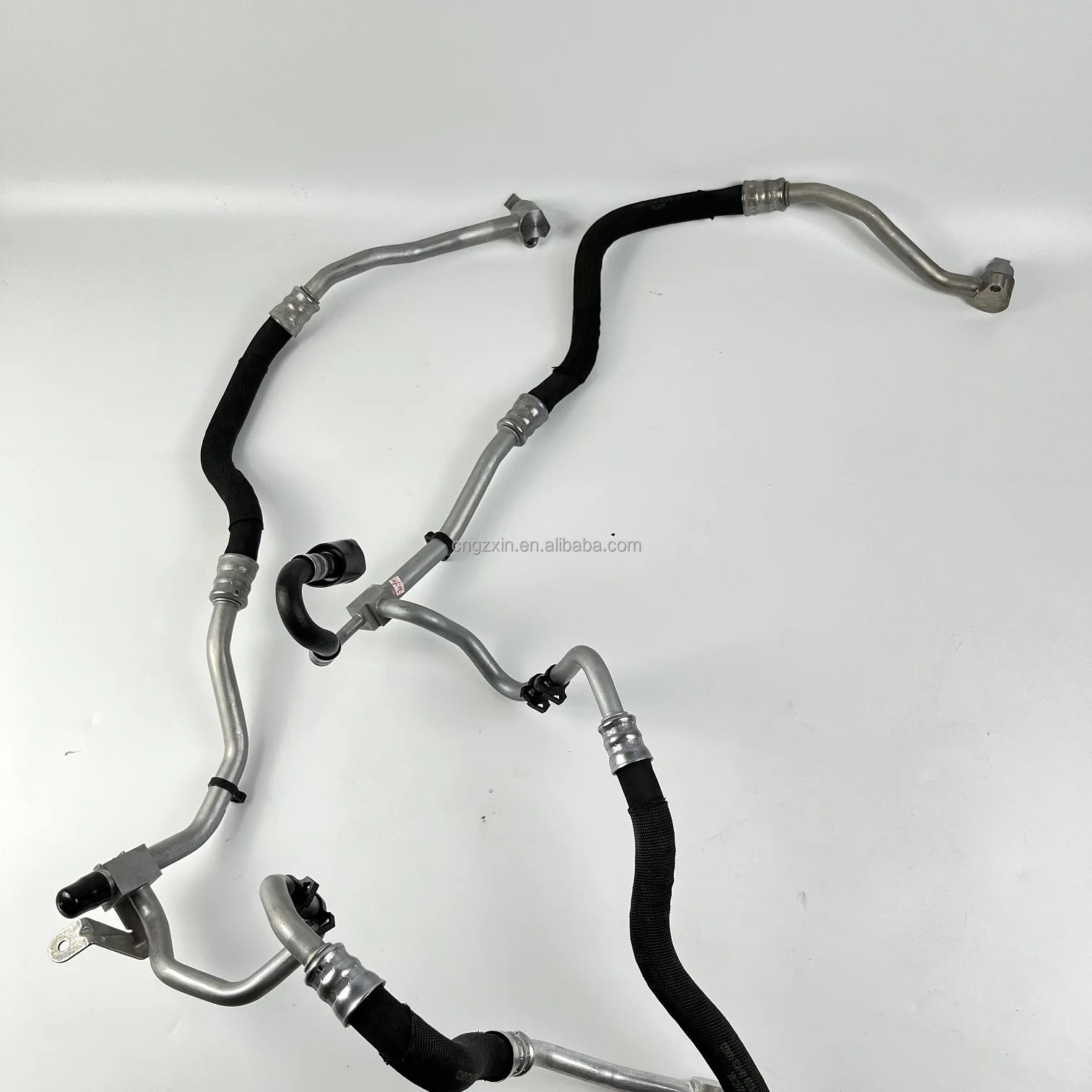 OEM17227598240 Radiator Engine Cooling Oil Pipes for Rolls Royce Wraith ...