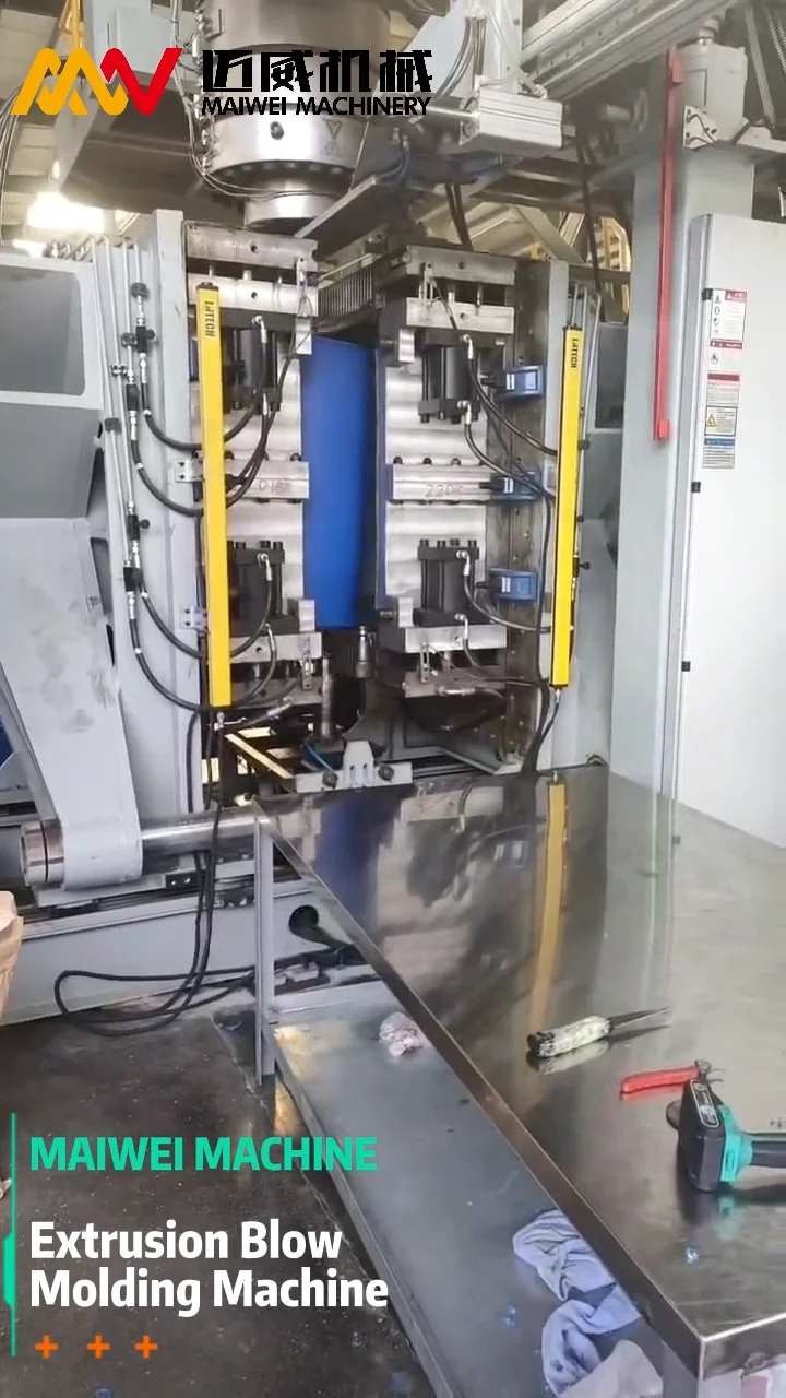 Double Station Automatic Plastic Drum Extrusion Blow Molding Machine ...