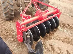 Tractor Mounted One Way Disc Plough 1LYQ-220 - High Safety & Power