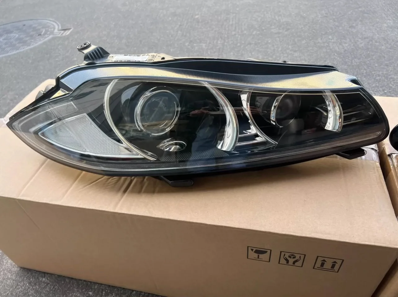 C2Z31447 C2Z31444 Headlight Headlamp Front Light for XF| Alibaba.com