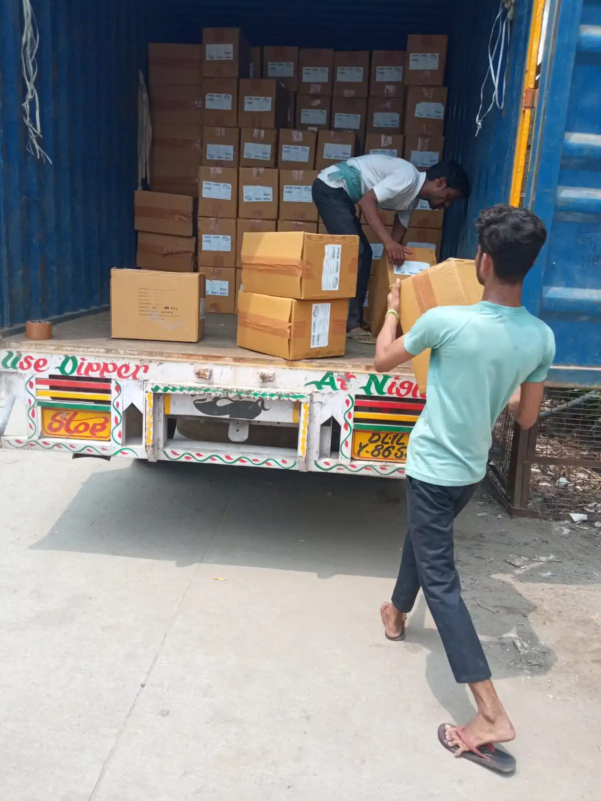 Best Selling Stainless Steel Compartment Lunch Dinner Food Thali Dinner ...