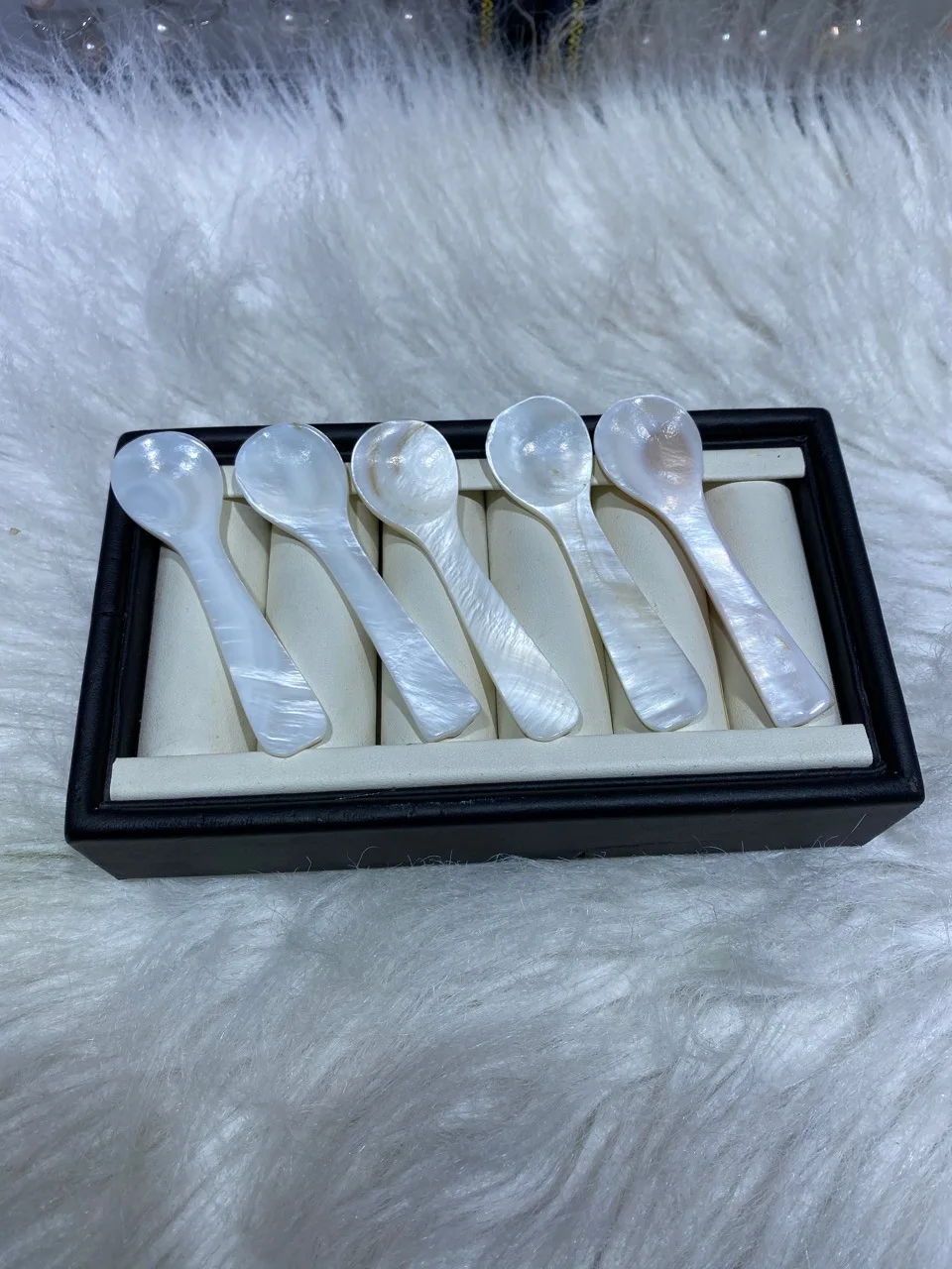 Economical Practical Cheap Natural Mother of Pearl Shell Spoon